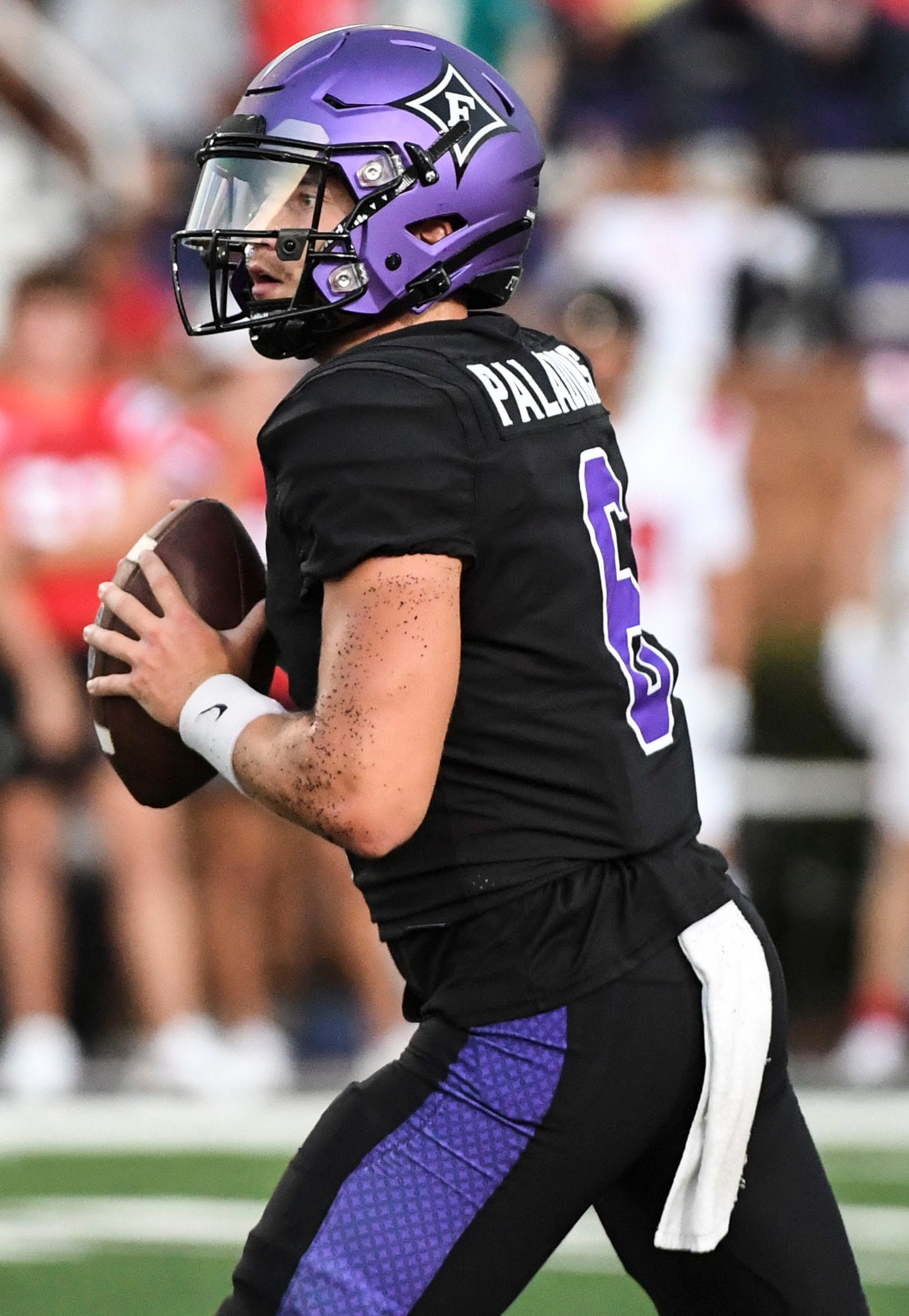 Tyler Huff leads Furman football to SoCon win vs. No. 7 Chattanooga