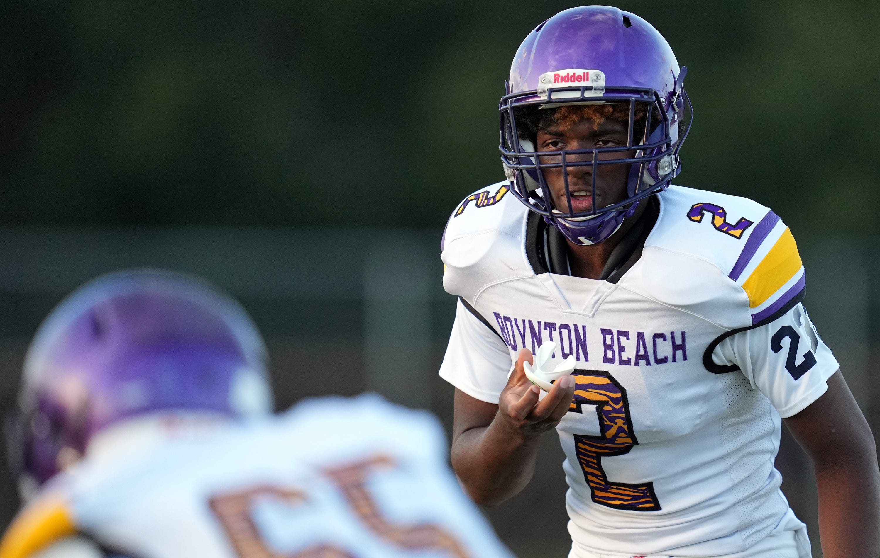 Boynton Beach football shows what it's all about in district opener