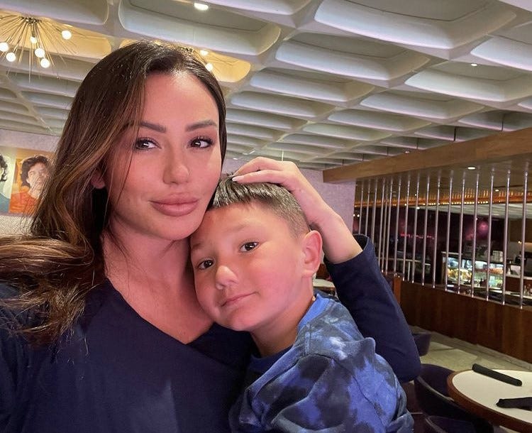 'Jersey Shore' star JWoww sends son with autism to school