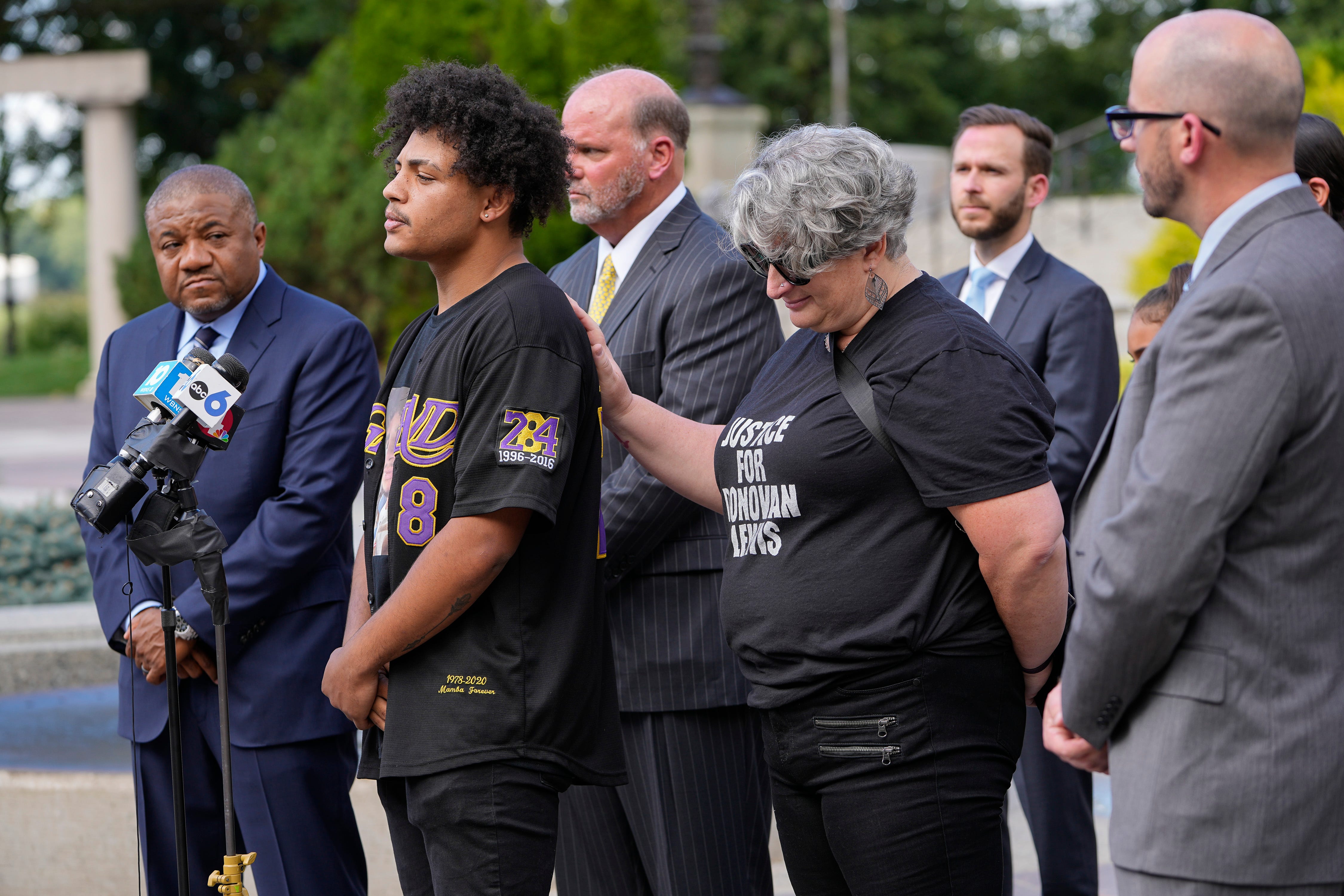 Donovan Lewis' family calls for change in Columbus police policy