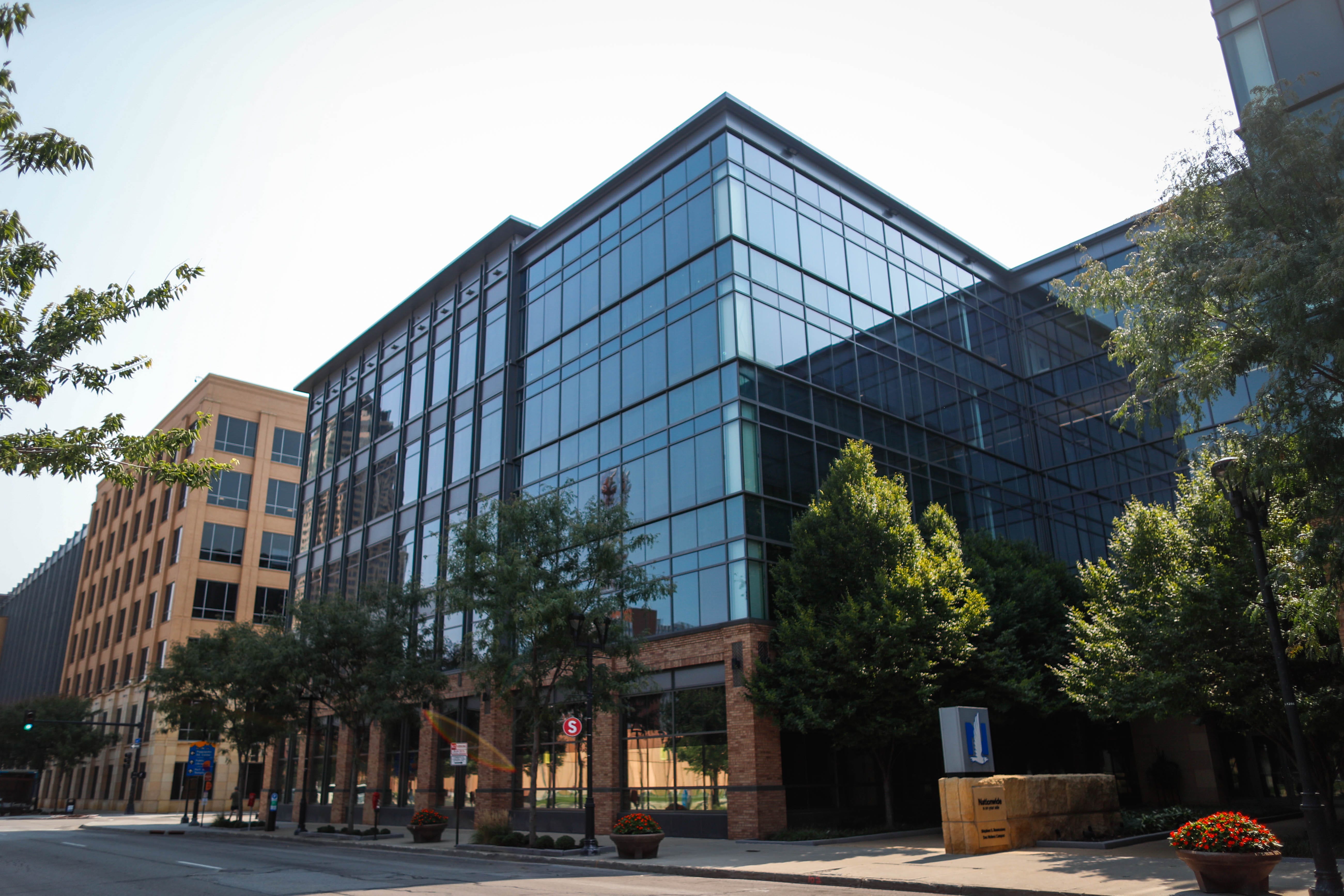 Des Moines moves forward on Nationwide building purchase for police HQ ...