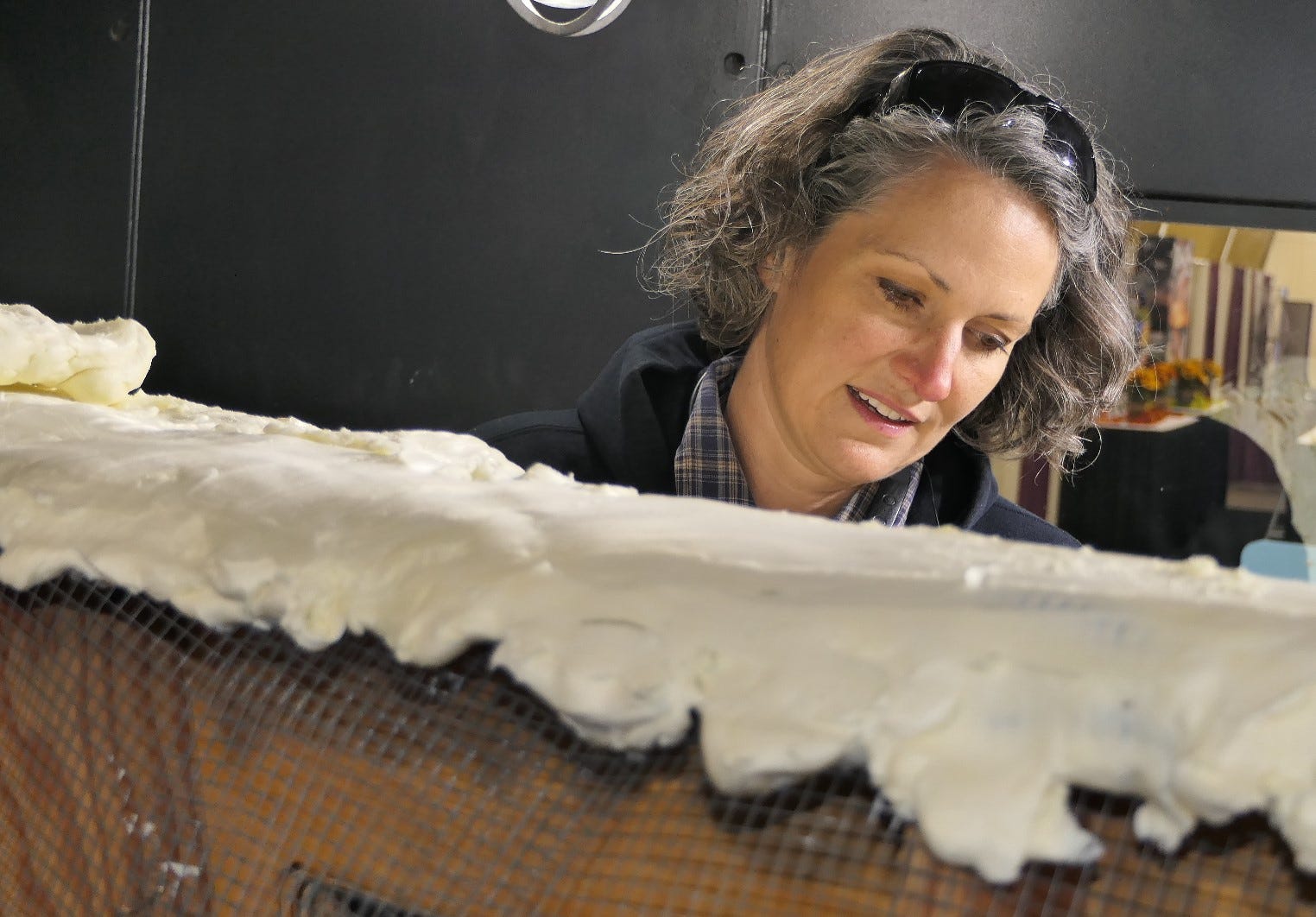 Kansas State Fair sculptor molds cows out of butter