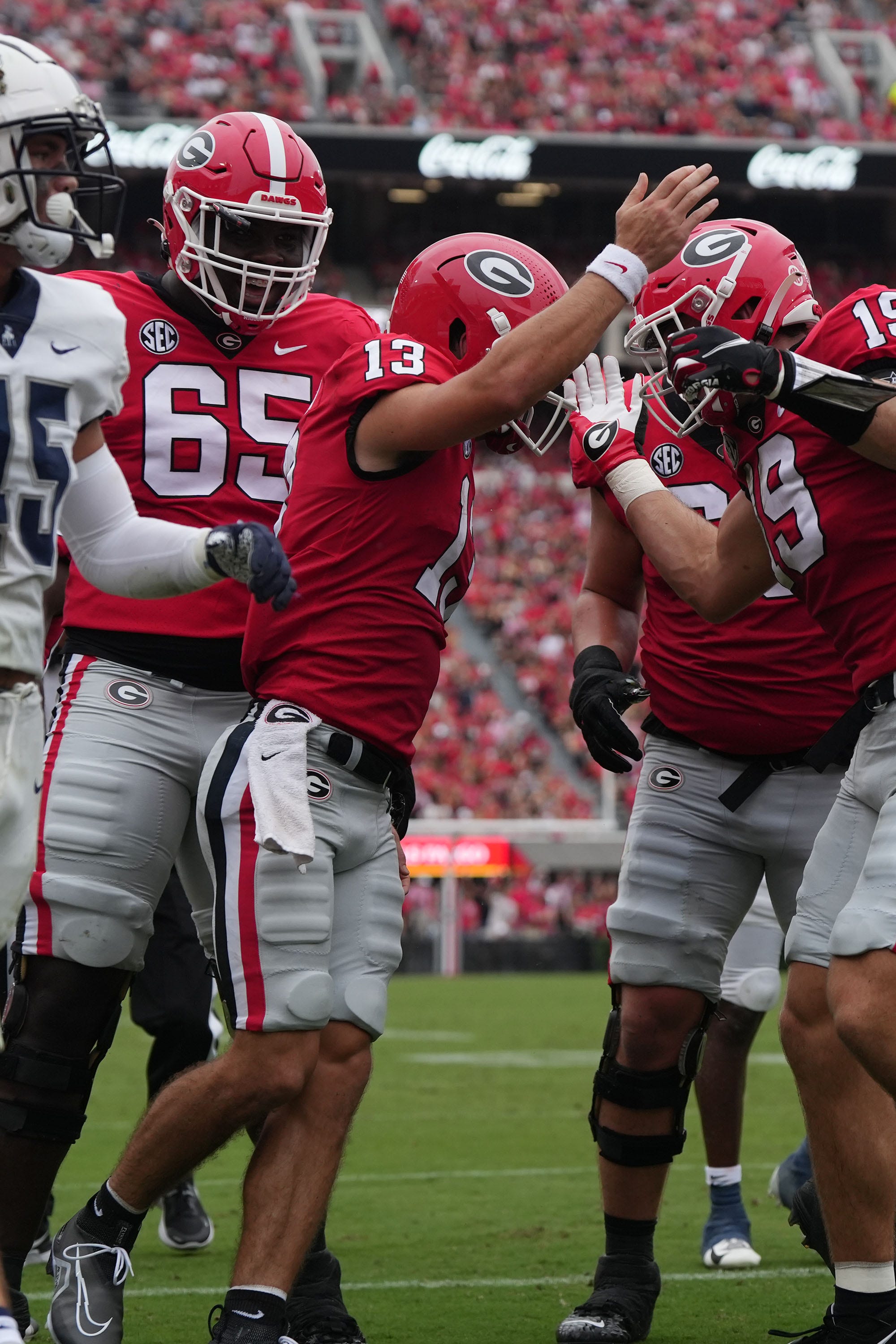 Live updates: No. 2 UGA football vs. Samford in Bulldogs home opener