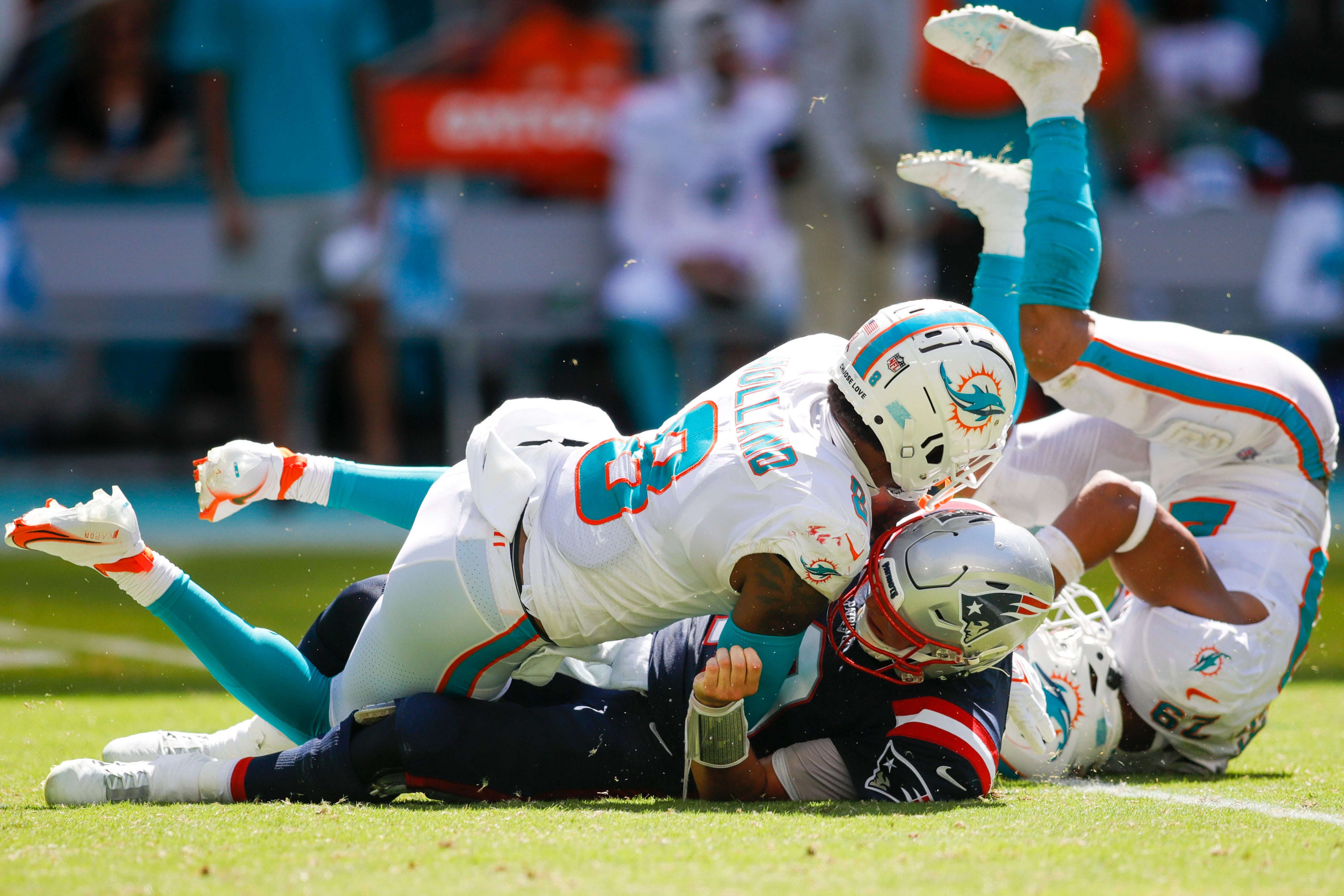 Patriots offensive woes fall on the shoulders of Bill Belichick