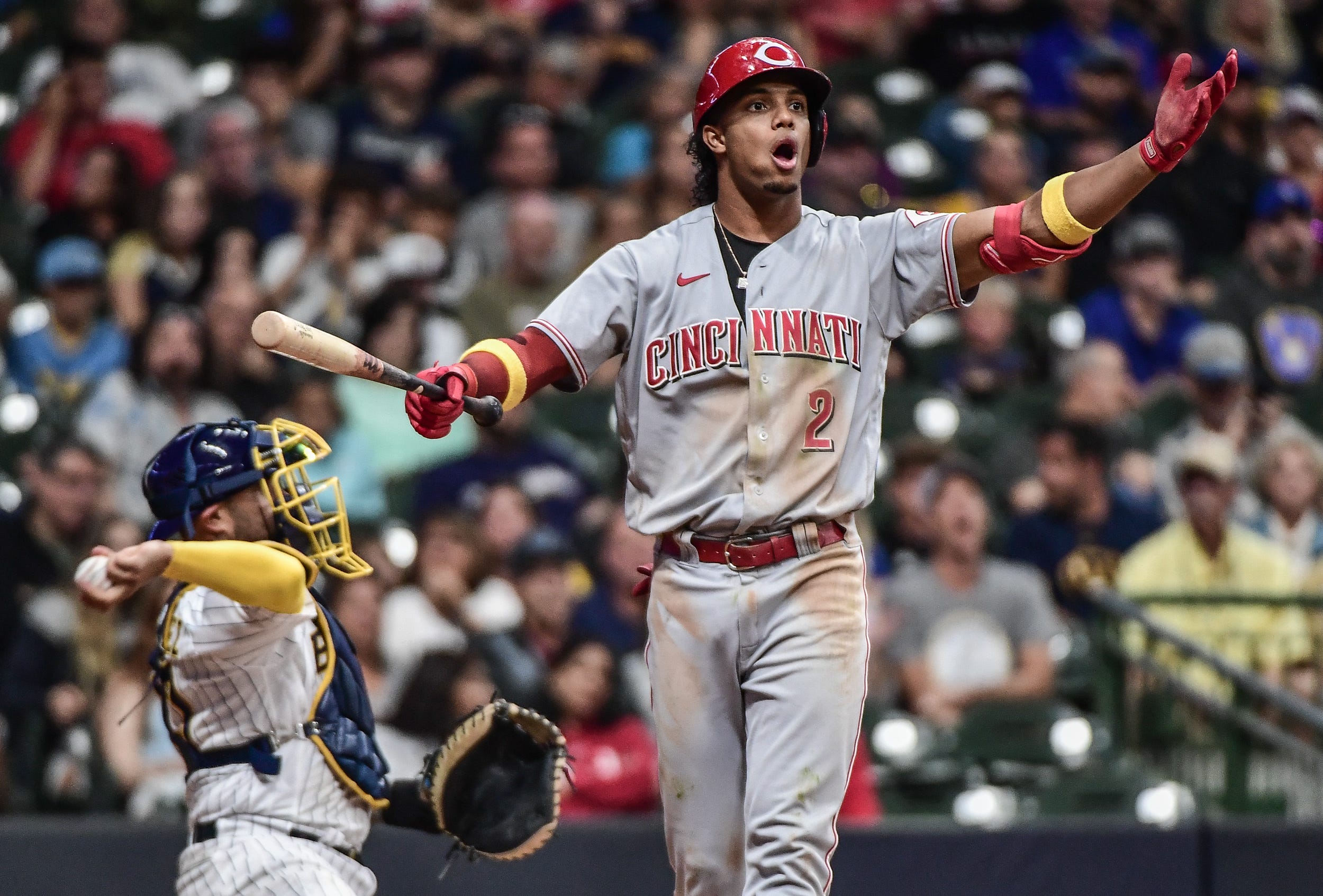 David Bell ejected as Reds offense silenced in loss to Brewers