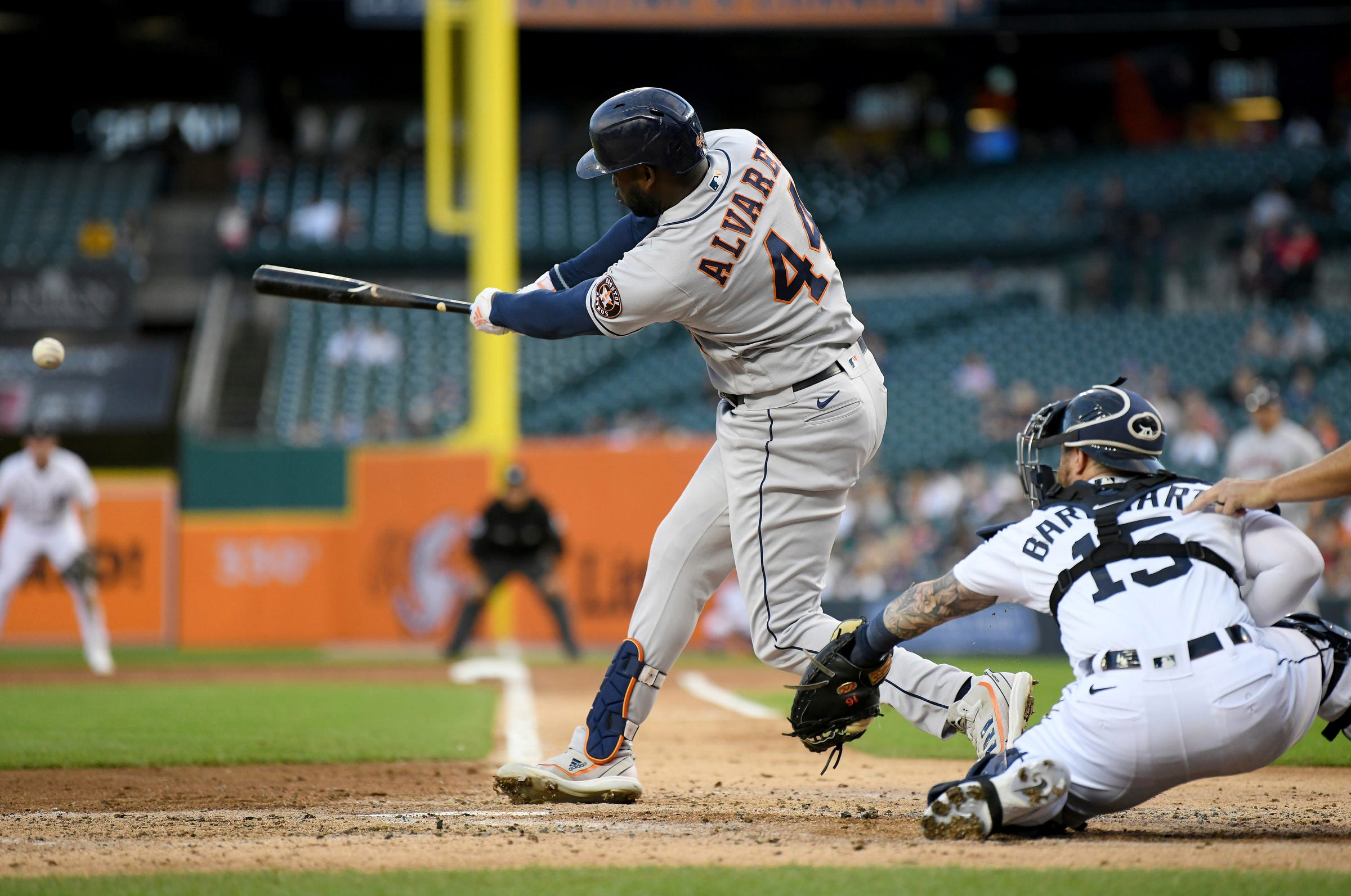 Detroit Tigers snap long scoreless inning streak, but lose, 6-3
