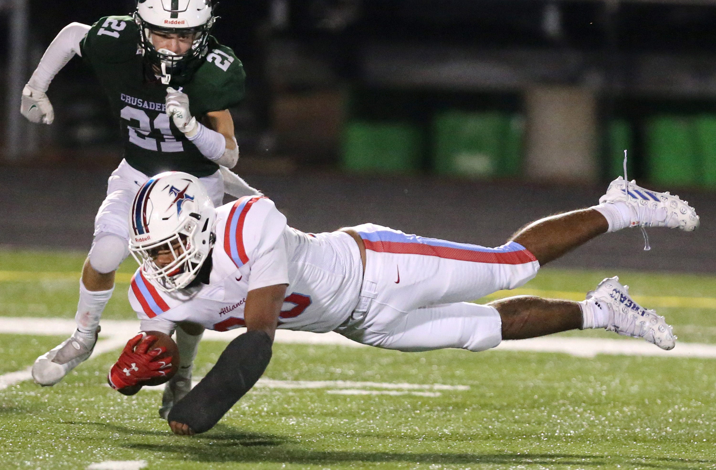 Alliance football wins, keyed by Rahmir Hawkins' long touchdown