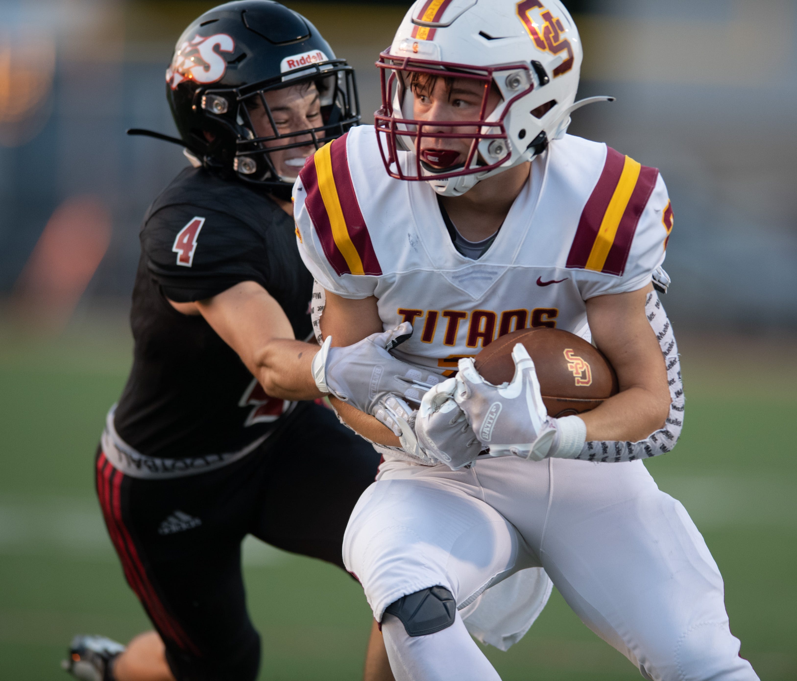IHSAA football: Gibson Southern's Devan Roberts wins Player of Week