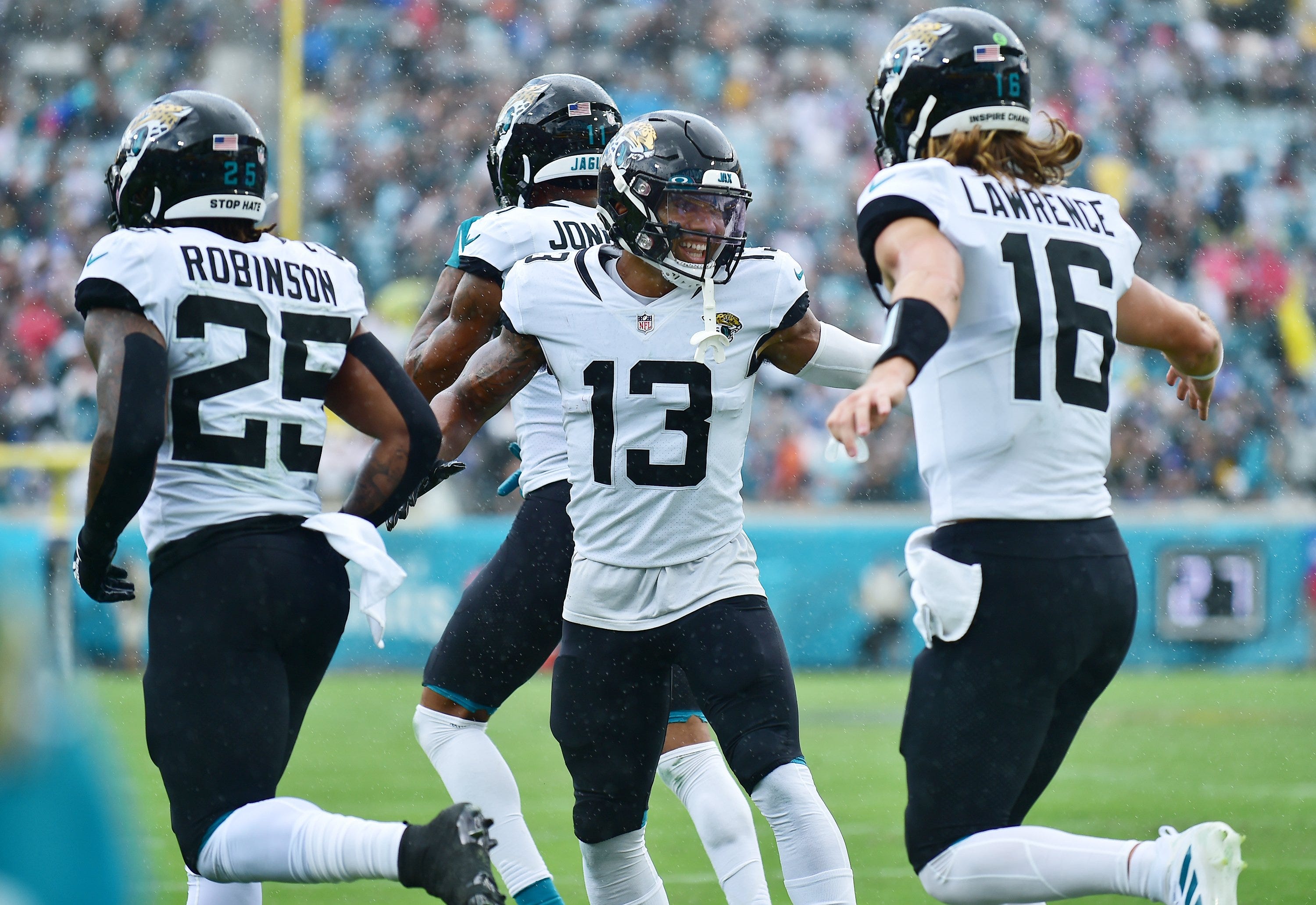 Christian Kirk scores twice in home debut for Jacksonville Jaguars
