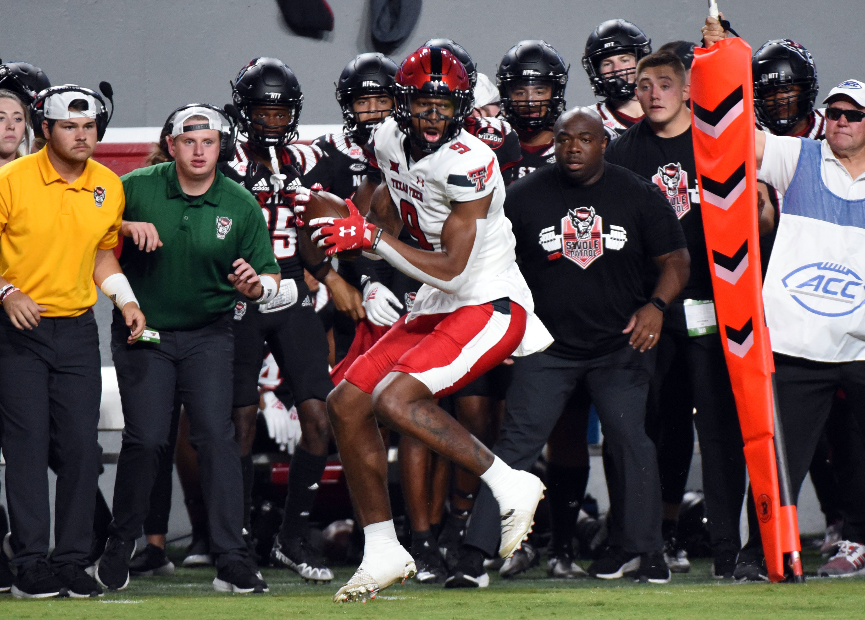 Texas Tech defensive end Bryce Ramirez suffers gruesome leg injury