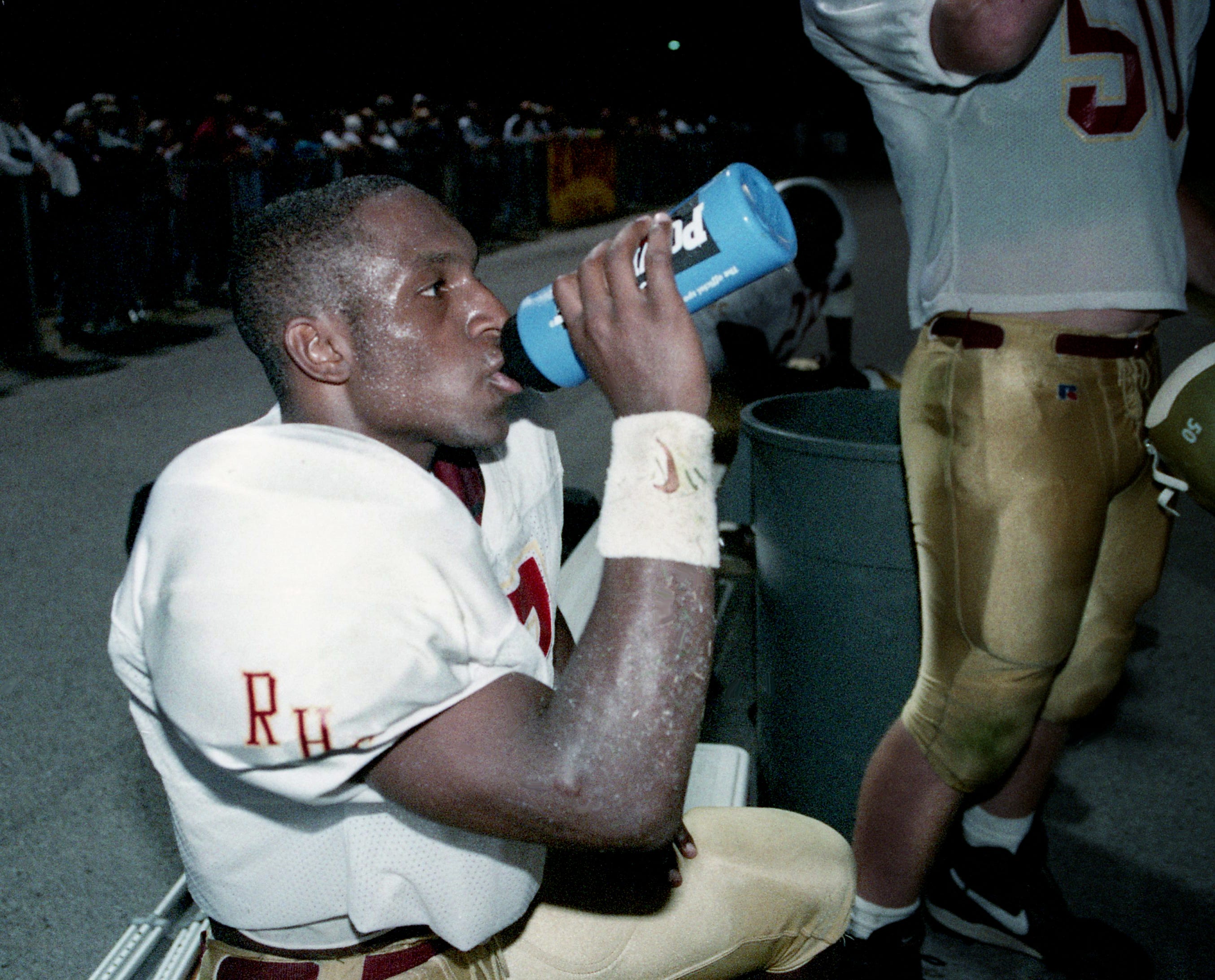 Eric Locke, a former Alabama, Tennessee football player cutting edge at ...