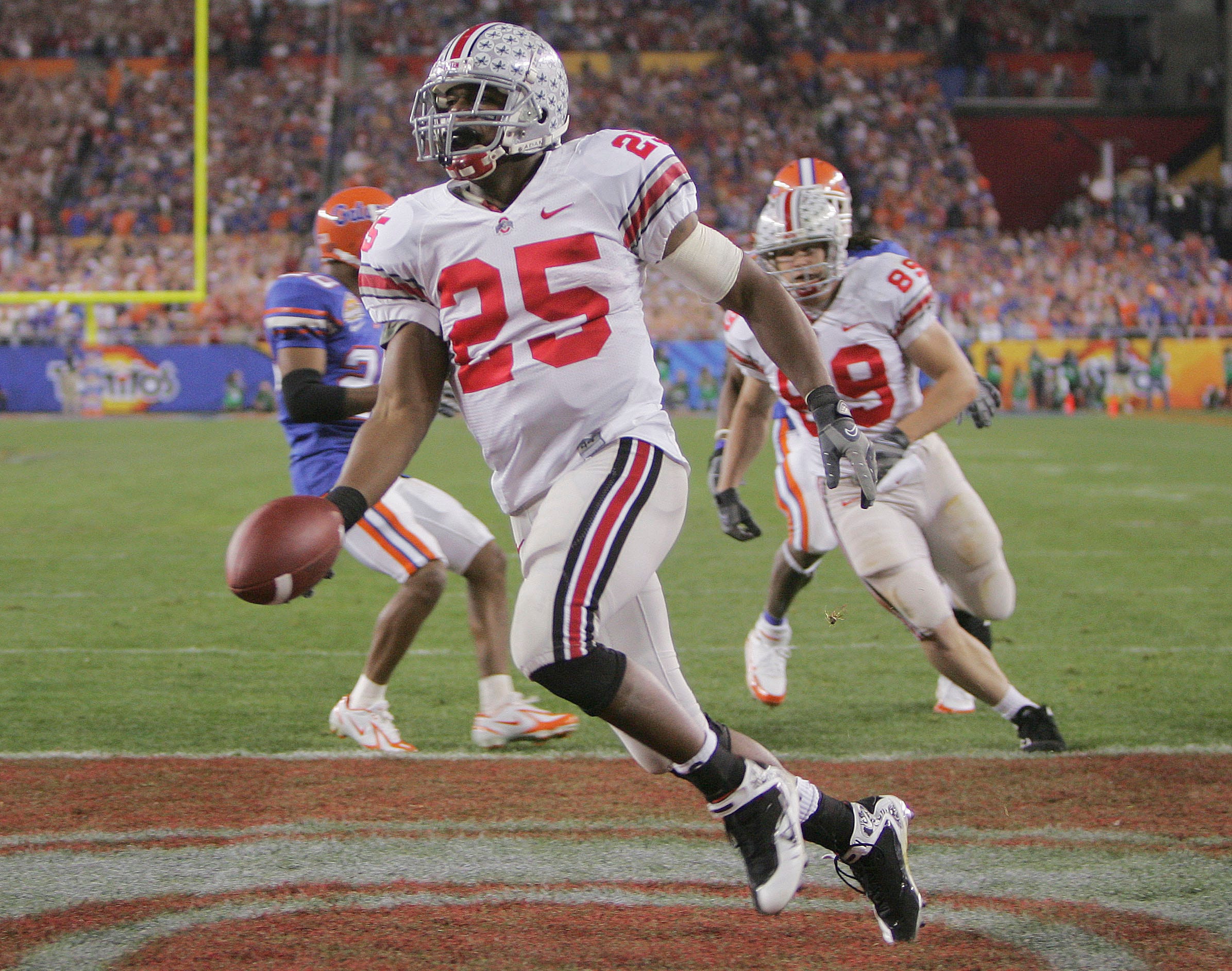 Ohio State football great Antonio Pittman now a Columbus firefighter