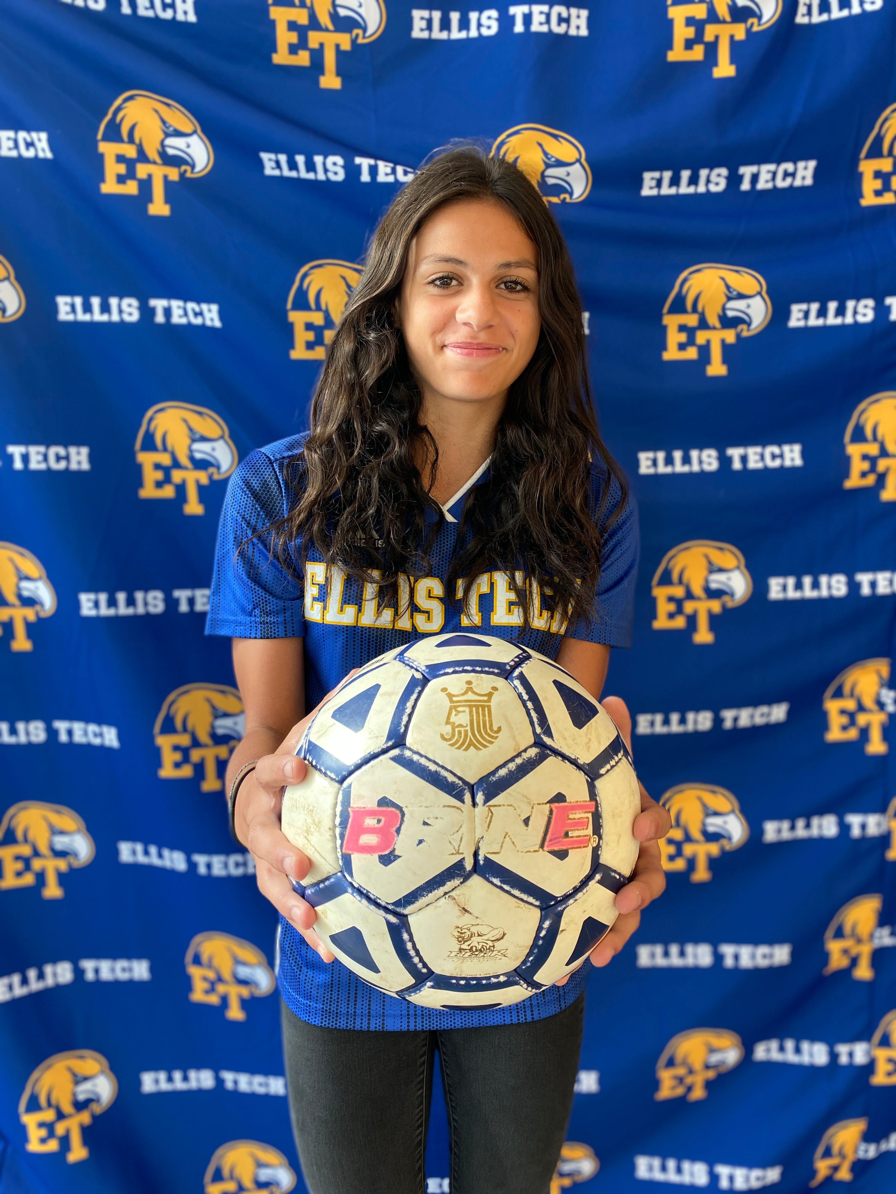 Ellis Tech's Iozzi voted The Bulletin Athlete of the Week