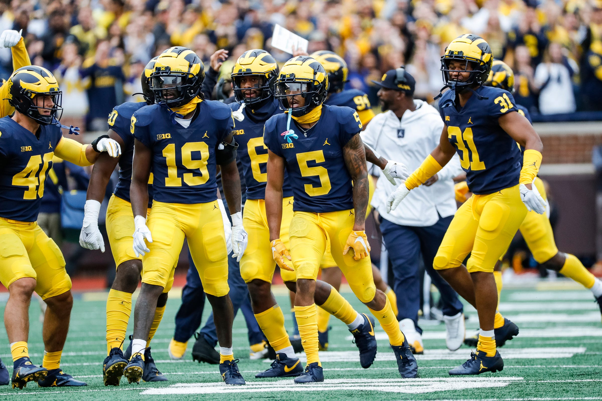 Michigan football DB DJ Turner declares for NFL draft