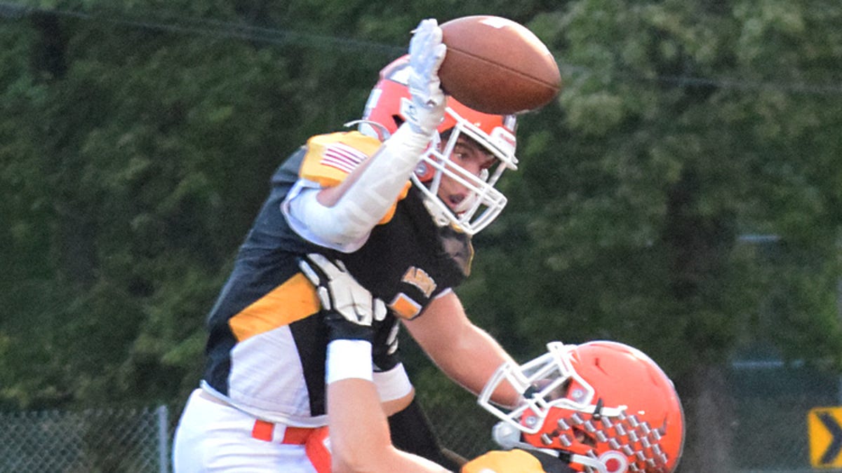 PHOTOS: Heath Bulldogs football 42, Lakewood 6