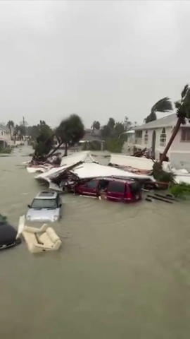 Pictures of hurricane Ian: See initial damage from Southwest Florida