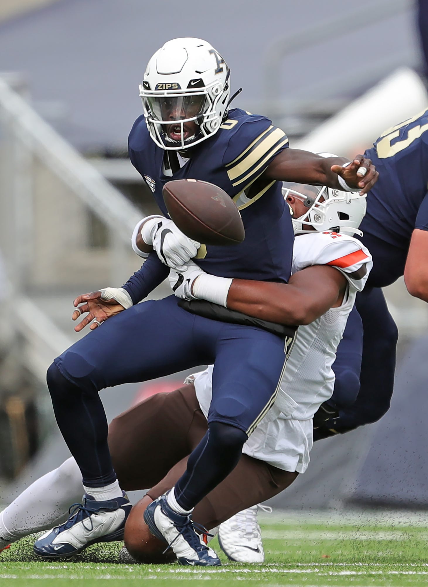 Akron Zips football team progressing on offense, lagging on defense