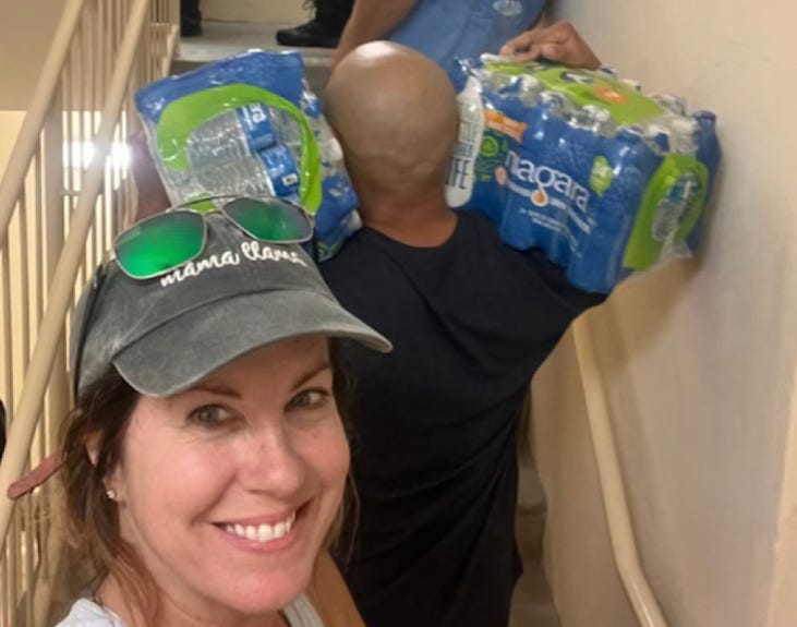 Ian's aftermath: Volunteers aid stranded condo residents in Holly Hill