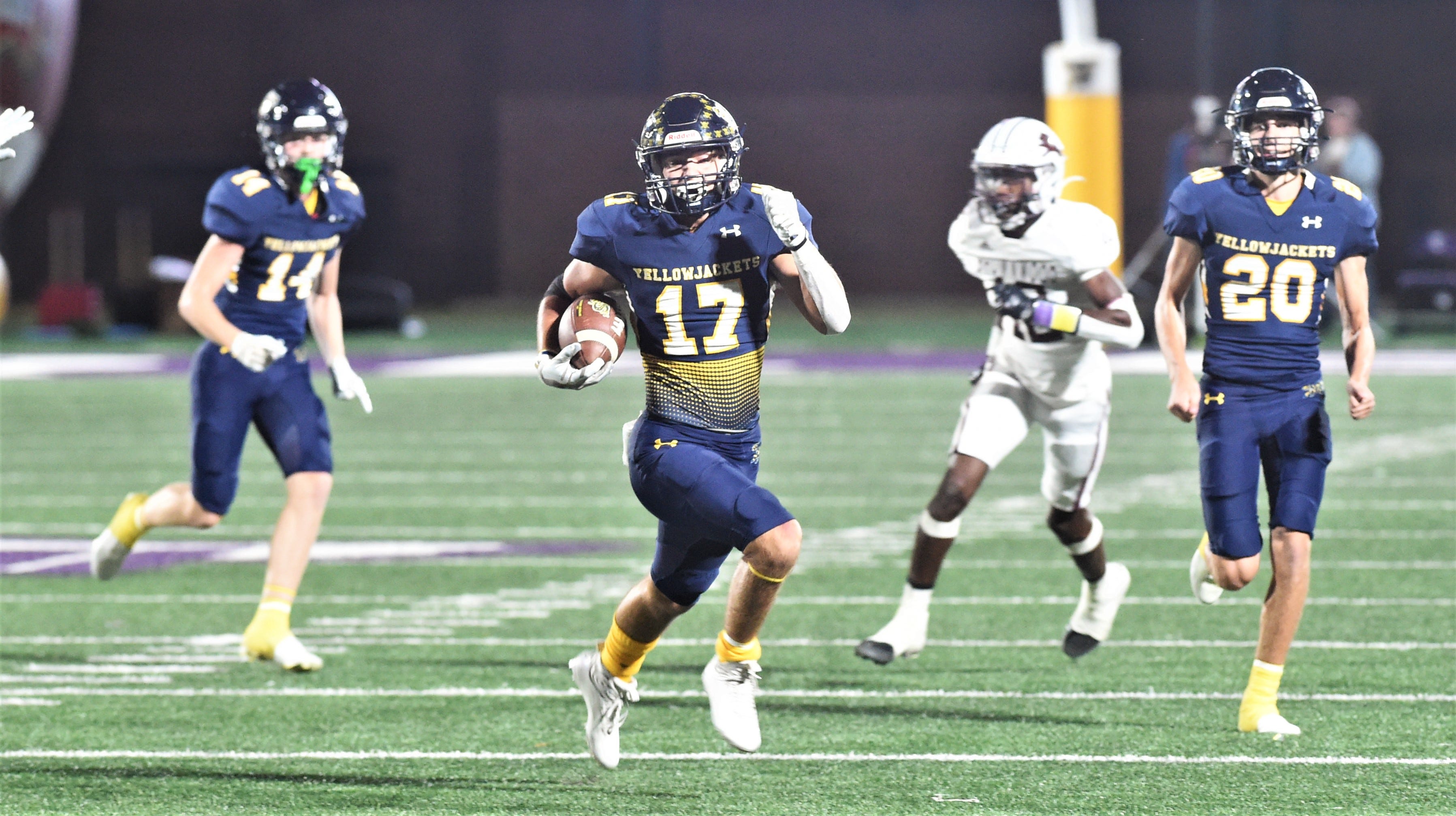 No. 1 Stephenville fends off No. 9 Brownwood in football