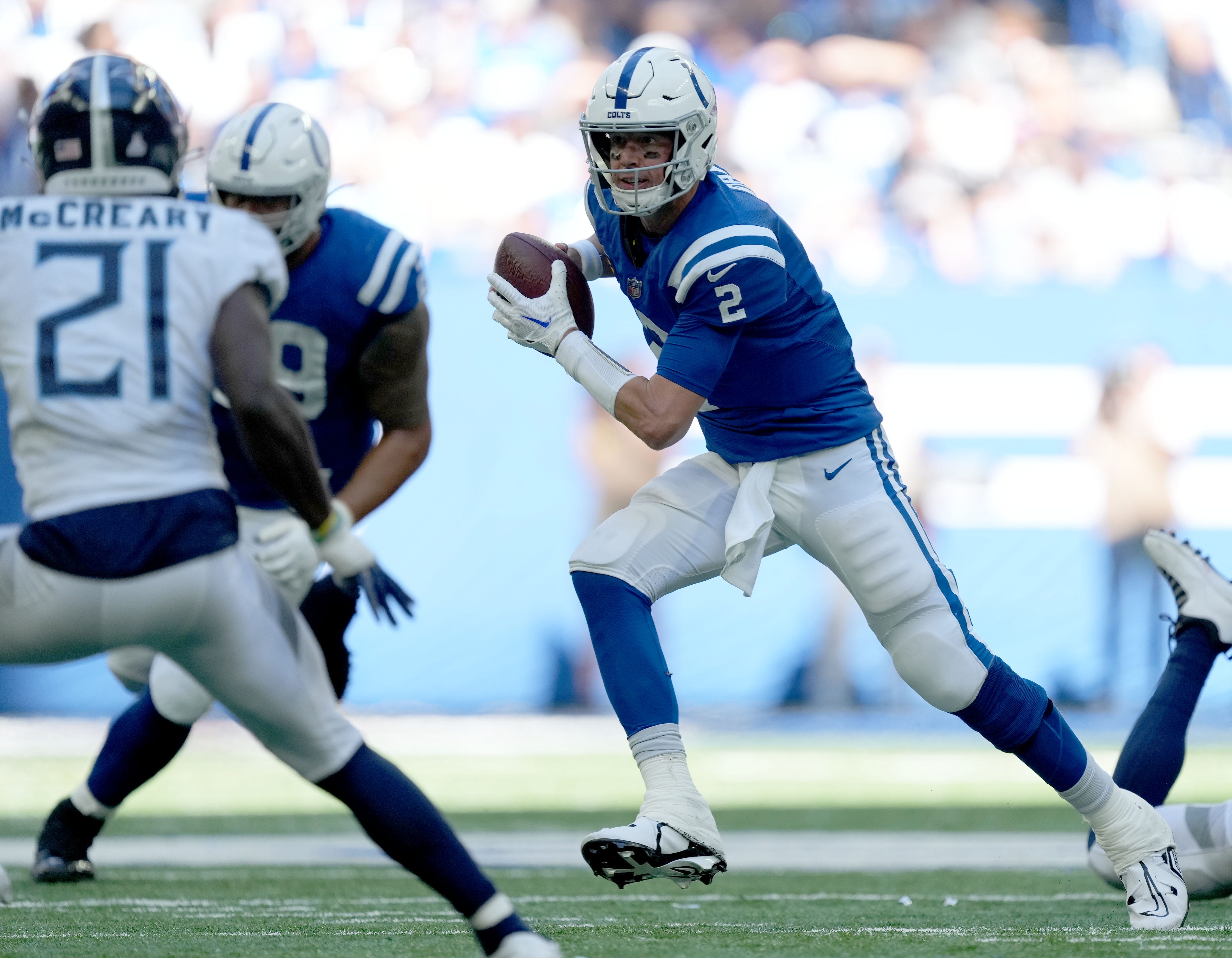 Turnovers put Colts 'behind the hole', lose to Titans 24-17