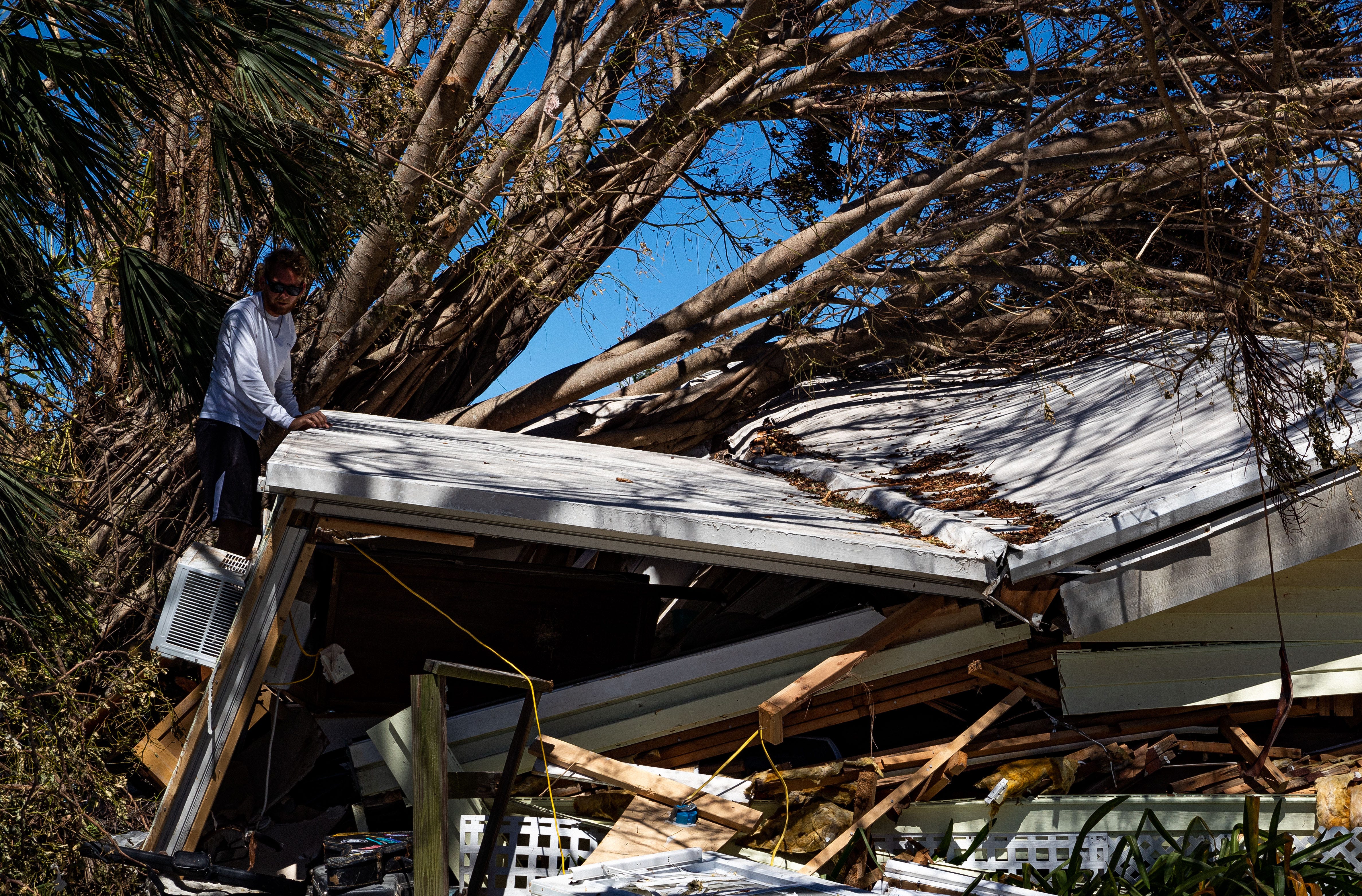 Hurricane Ian: Rebuilding SW FL at core of Biden's efforts, funding