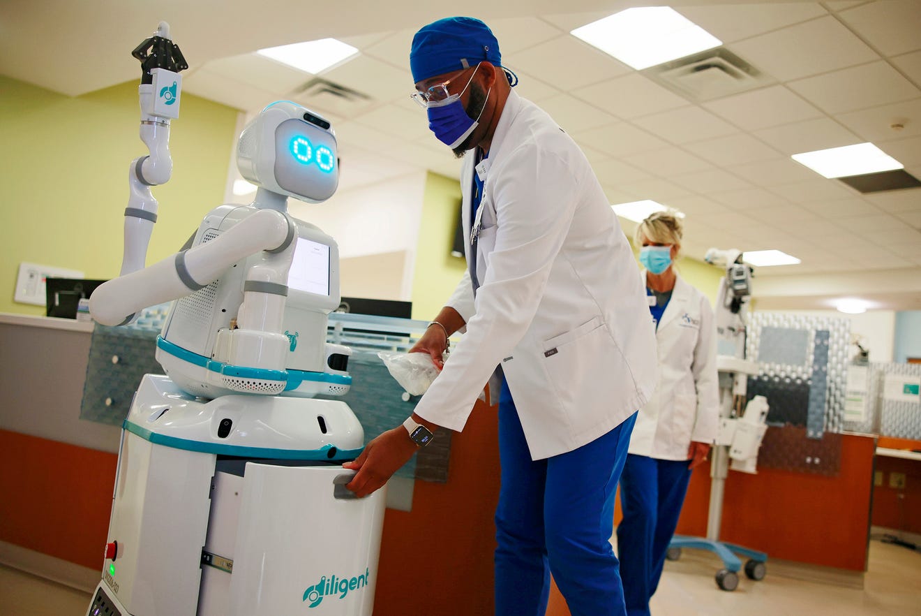Jacksonville's Baptist Health robots are at work to free up staff Jacksonville's Baptist Health robots are at work to free up staff