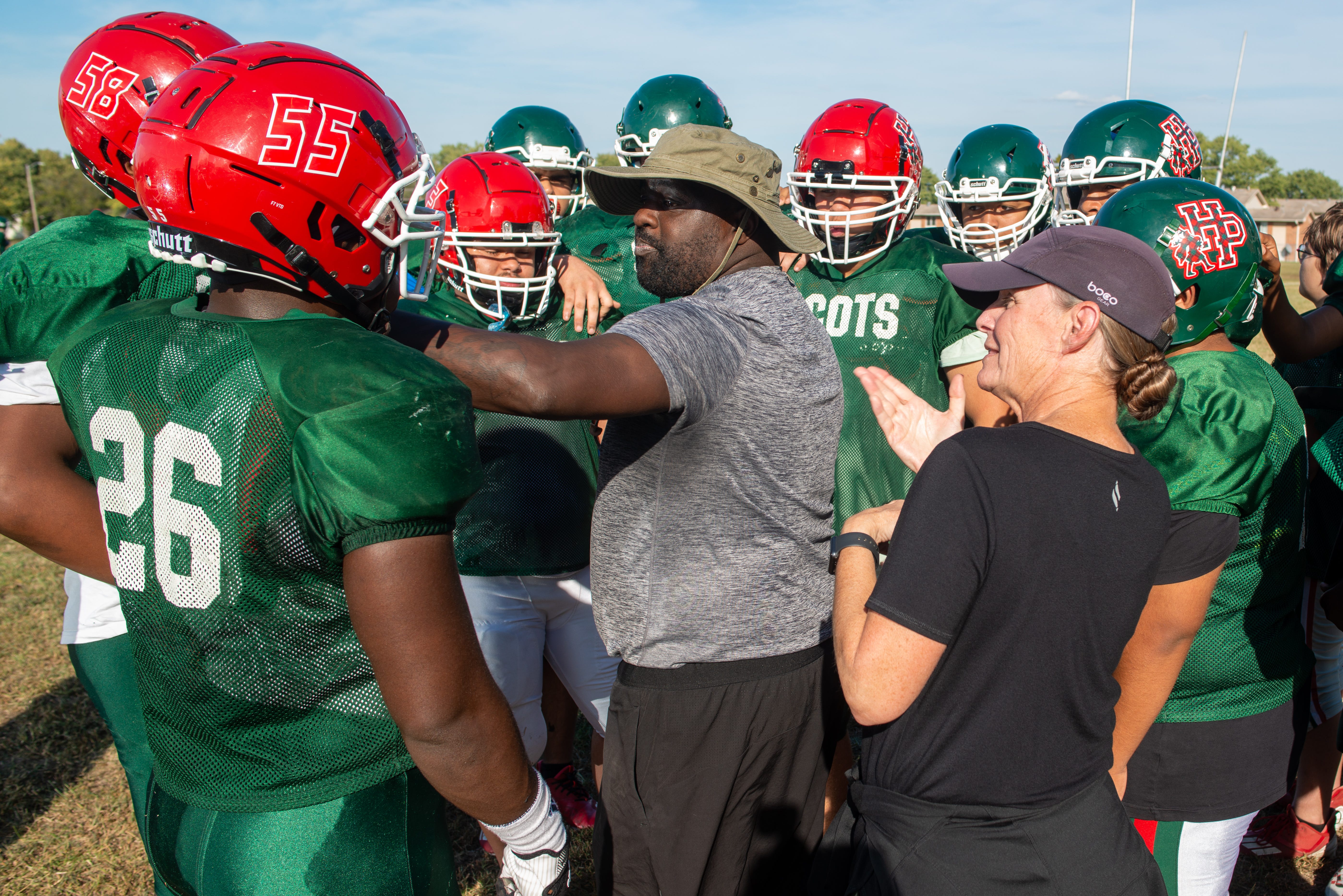 MyYeah Darr is deaf football player making an impact for Highland Park