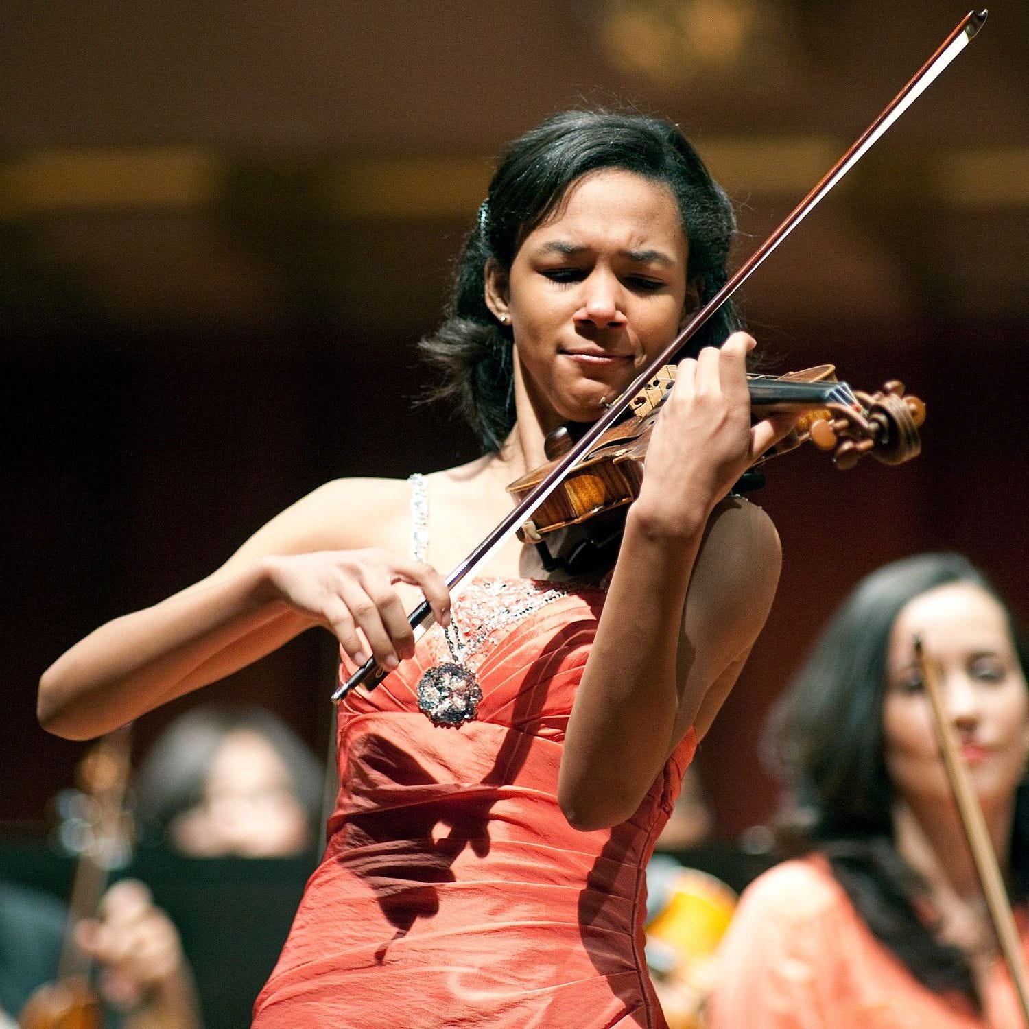 Ade’ Williams, violin soloist, to pay with Lansing Symphony Orchestra