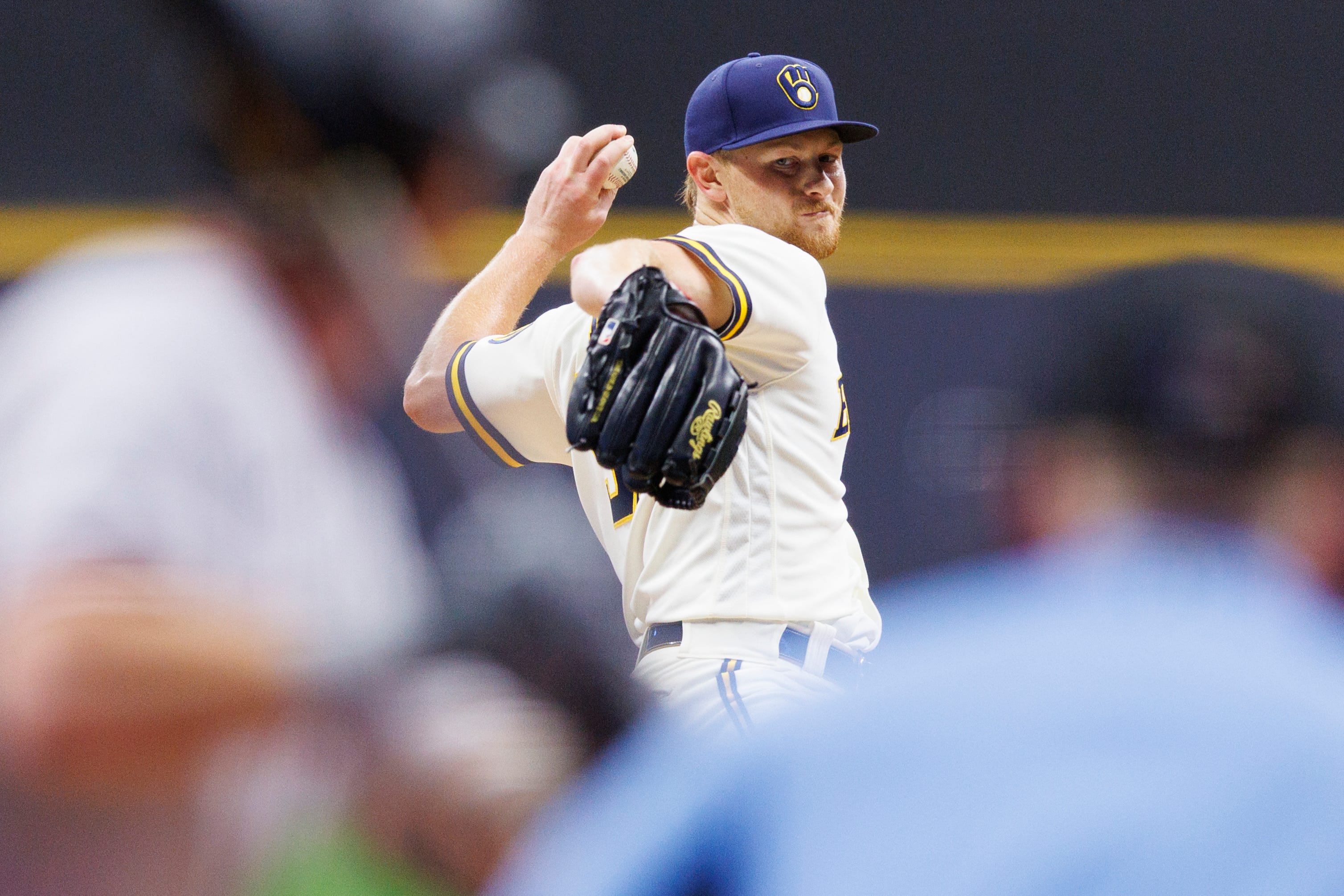 Eric Lauer throws six no-hit innings in Brewers' victory over Arizona