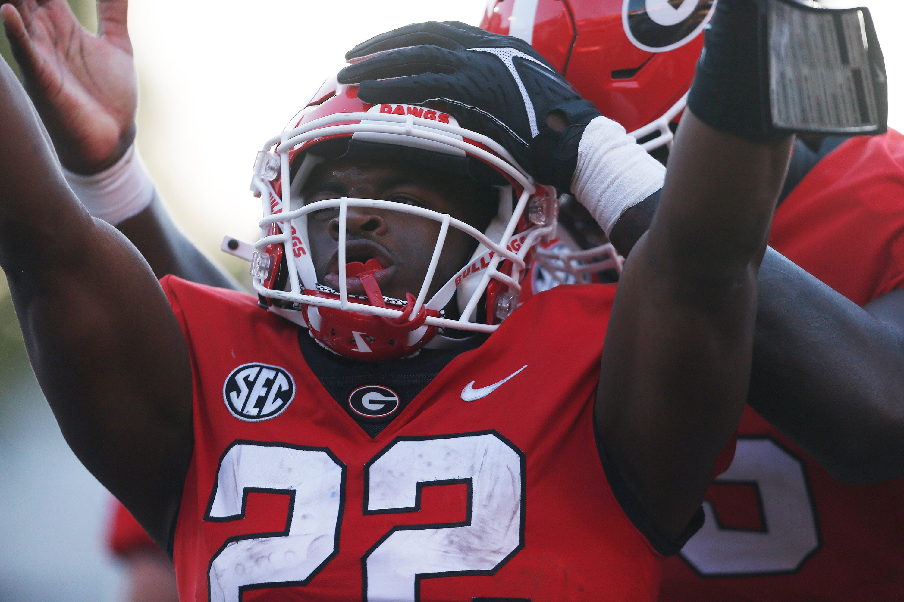 Georgia football RBs Daijun Edwards, Branson Robinson run over Auburn