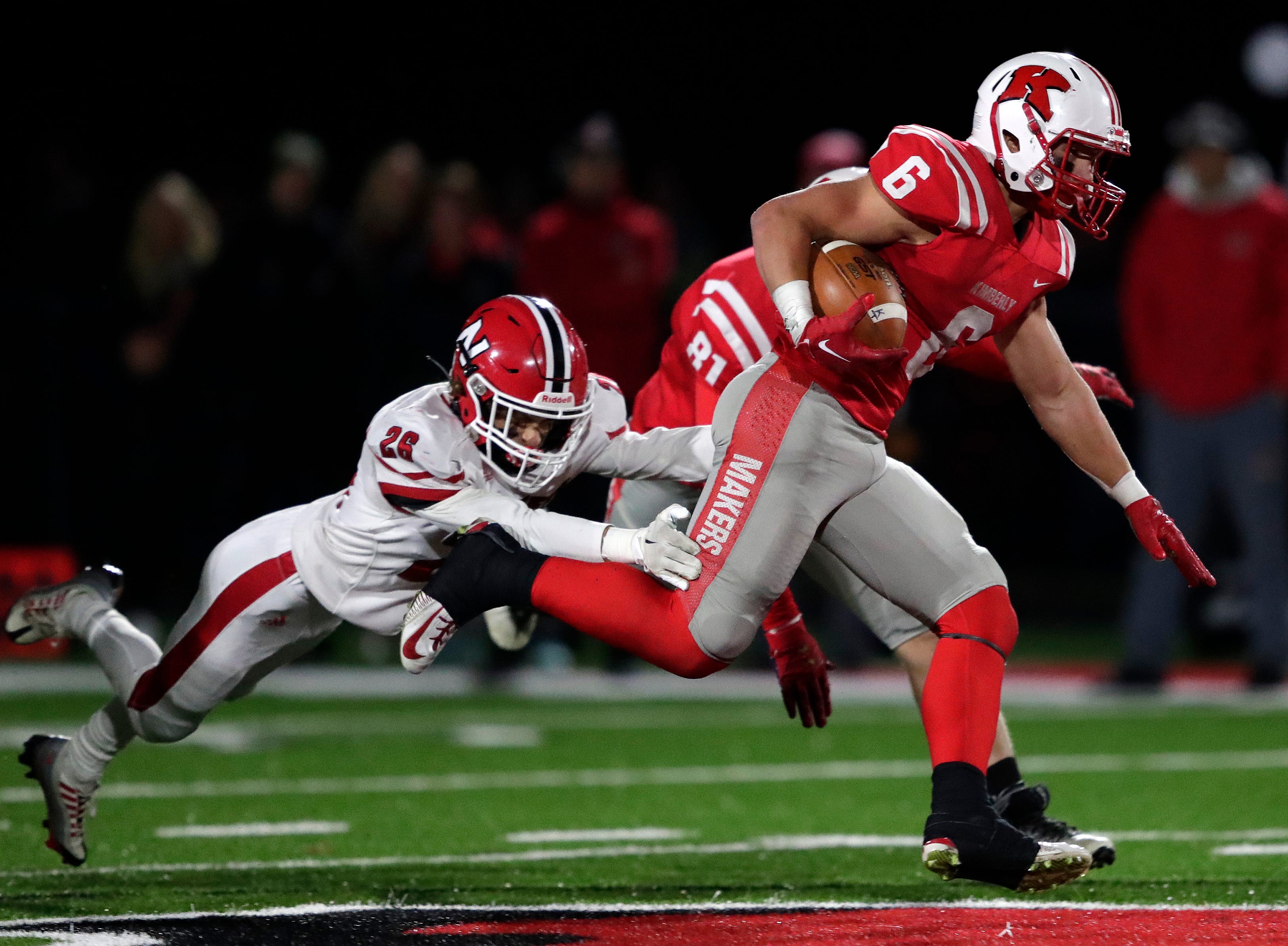 Kimberly rolls past Neenah in high school football showdown