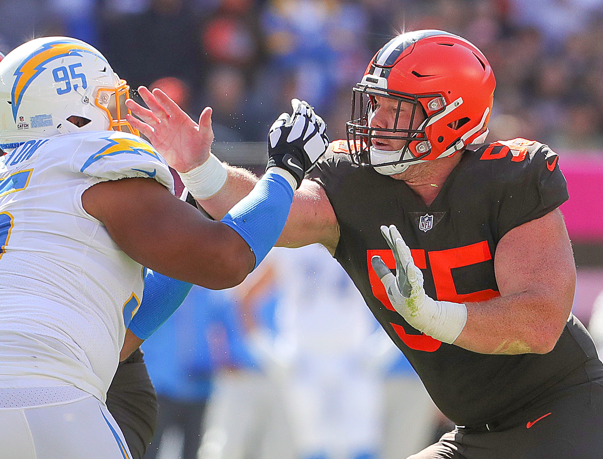 Browns center Ethan Pocic's business-like approach pleases team