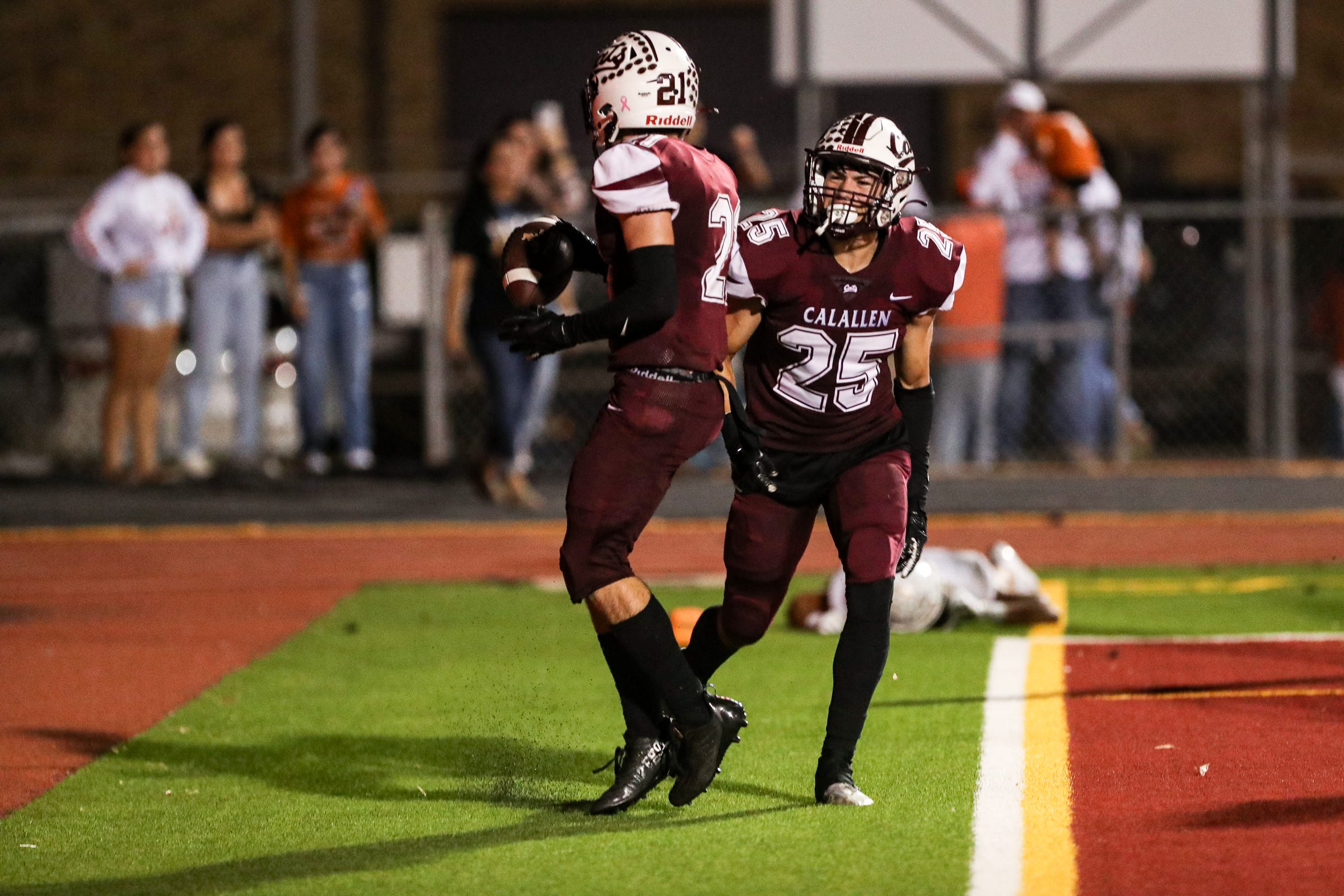 Calallen's offense emerging behind quarterback Bryce Burnett