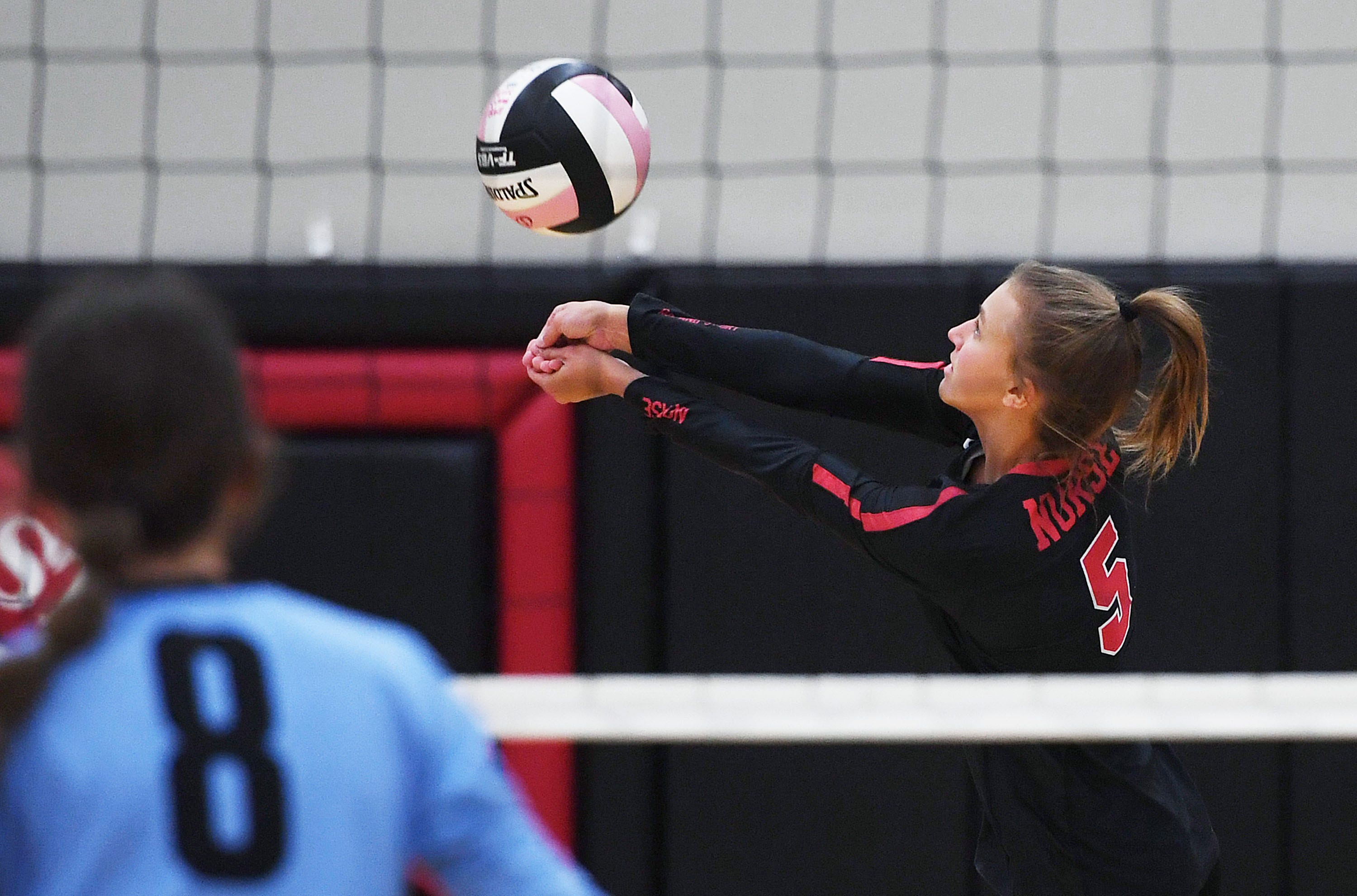 Kamryn Lande shines as Roland-Story advances in 2A regional volleyball