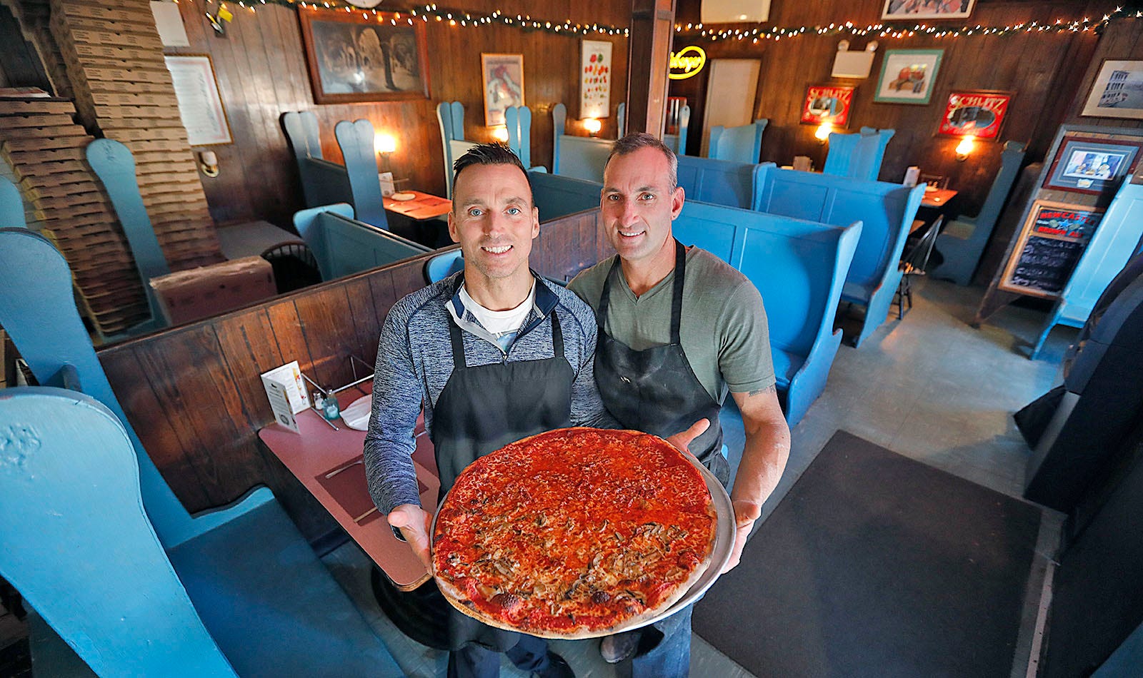 Denly Gardens serves up 'world-class' pizza in an old-school setting