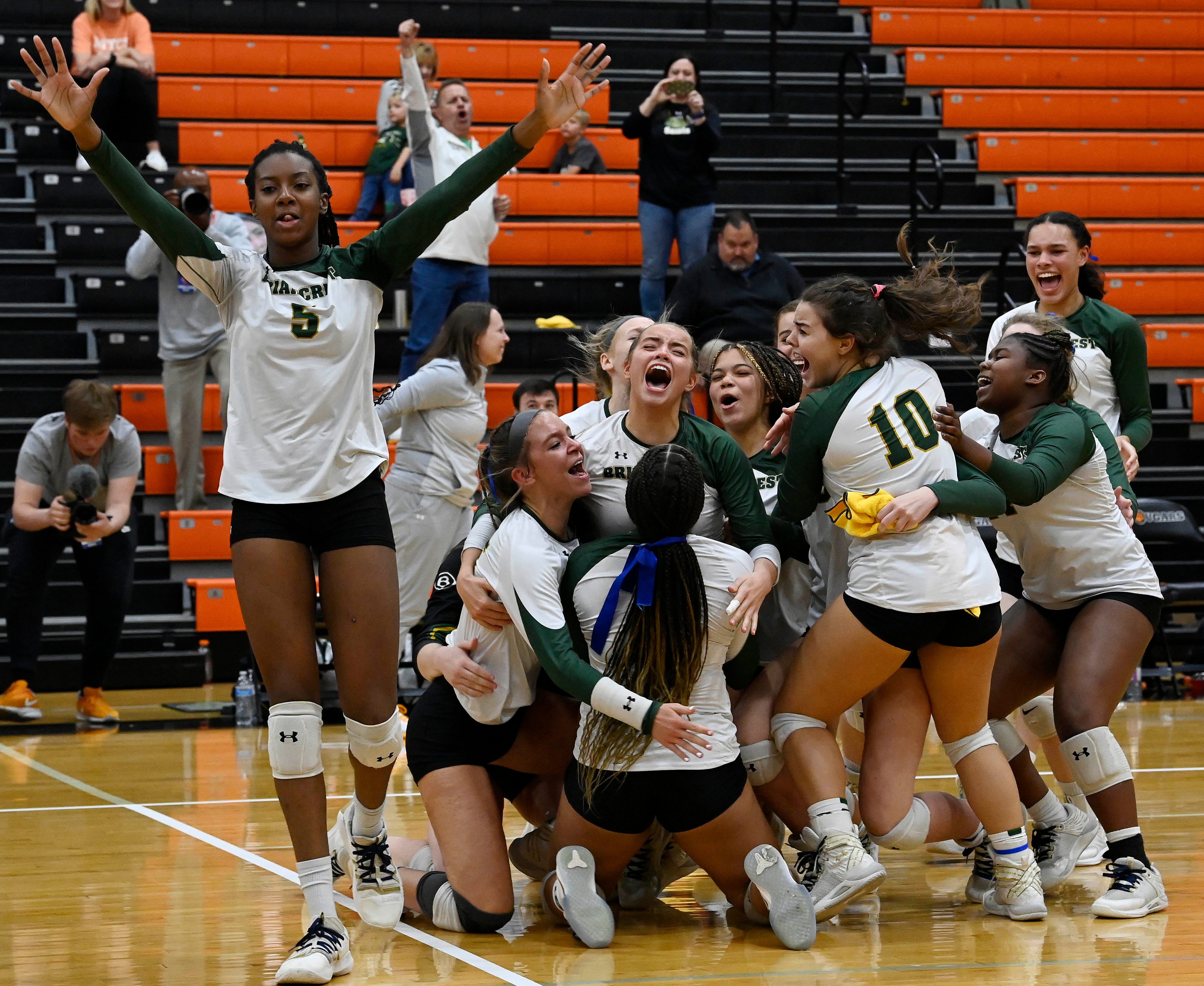 Briarcrest Christian sweeps Baylor for 10th TSSAA volleyball title