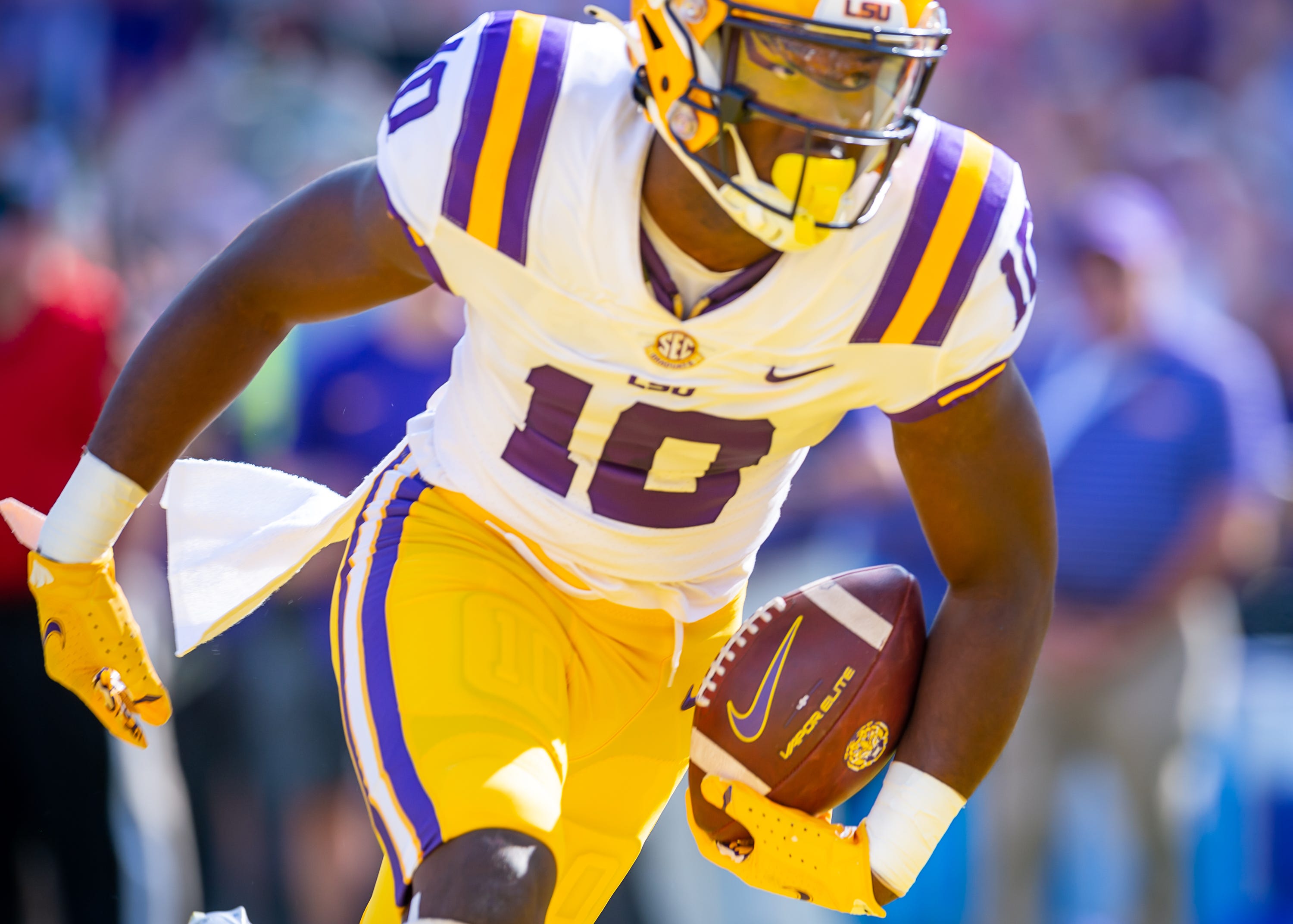 LSU football score updates vs. Florida: Brian Kelly vs. Billy Napier