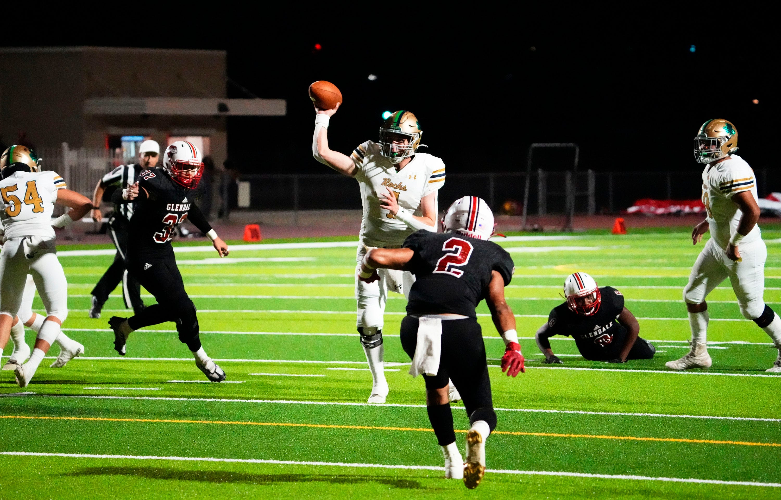 Arizona high school football roundup: Liberty stays perfect, Yuma ...
