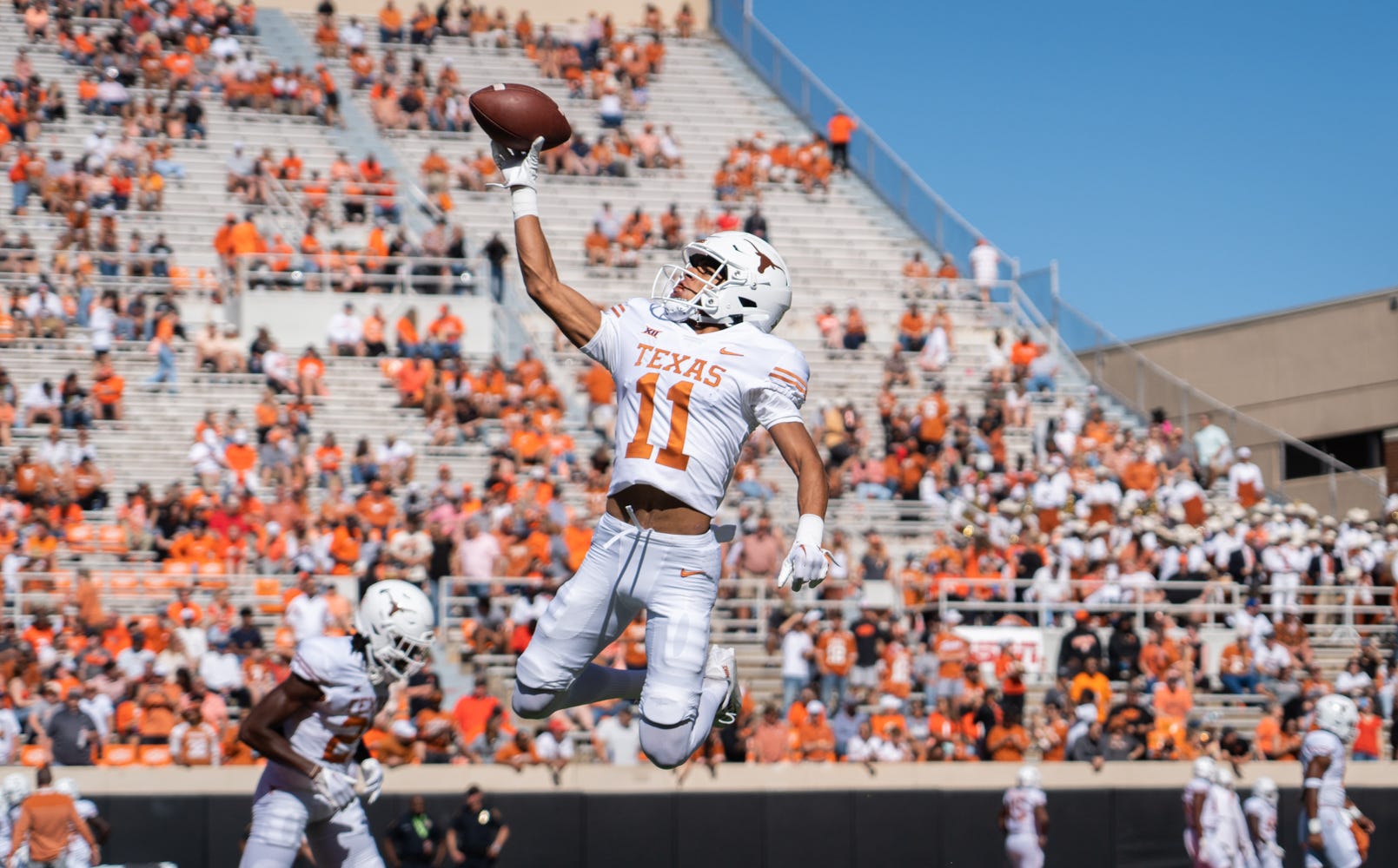 Will favored Texas play like a real favorite in Manhattan?