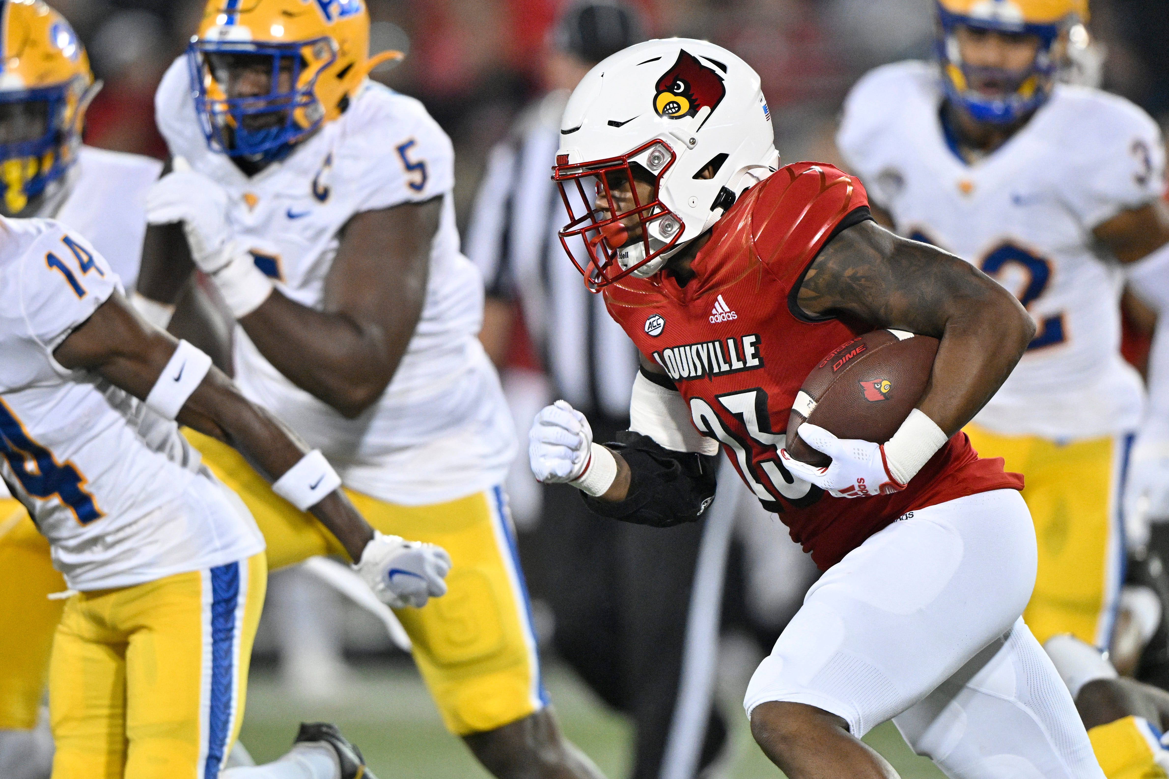Louisville running back Trevion Cooley to enter transfer portal