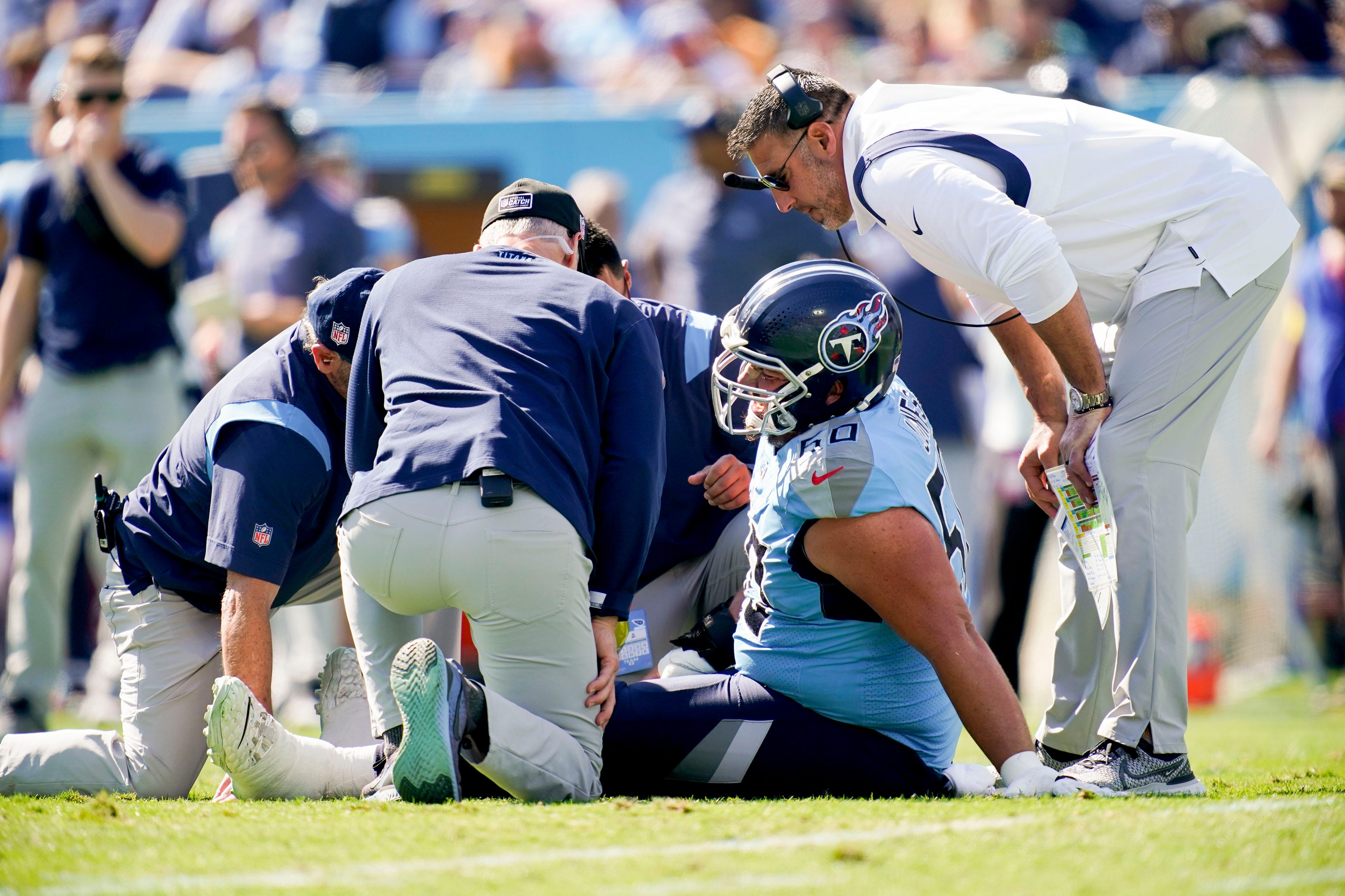 Why Titans coach Mike Vrabel greeted Ben Jones with big hug after game