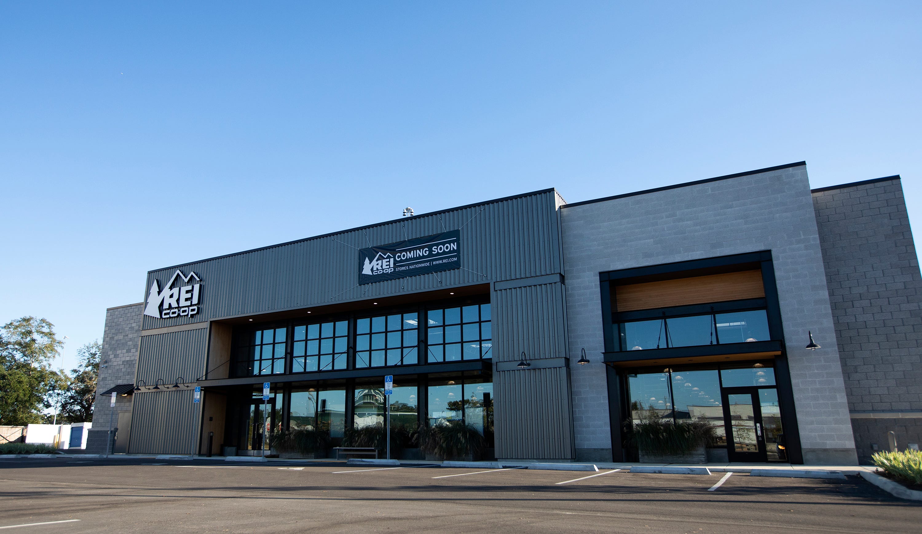 Tallahassee's first REI Co-Op sets grand opening date, festivities