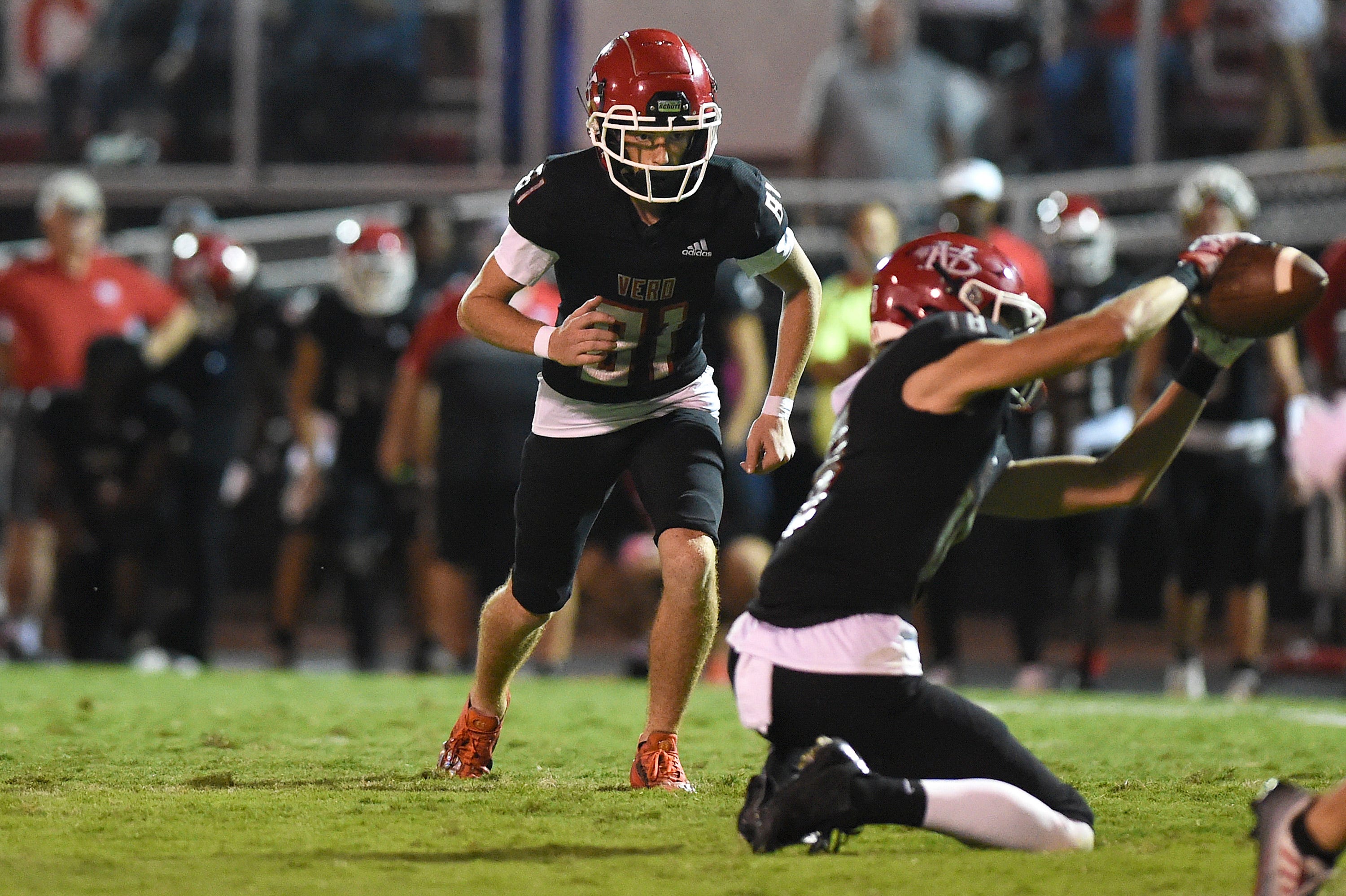 Jesse Lewis's field goal in OT sends Vero to District 12-4S title