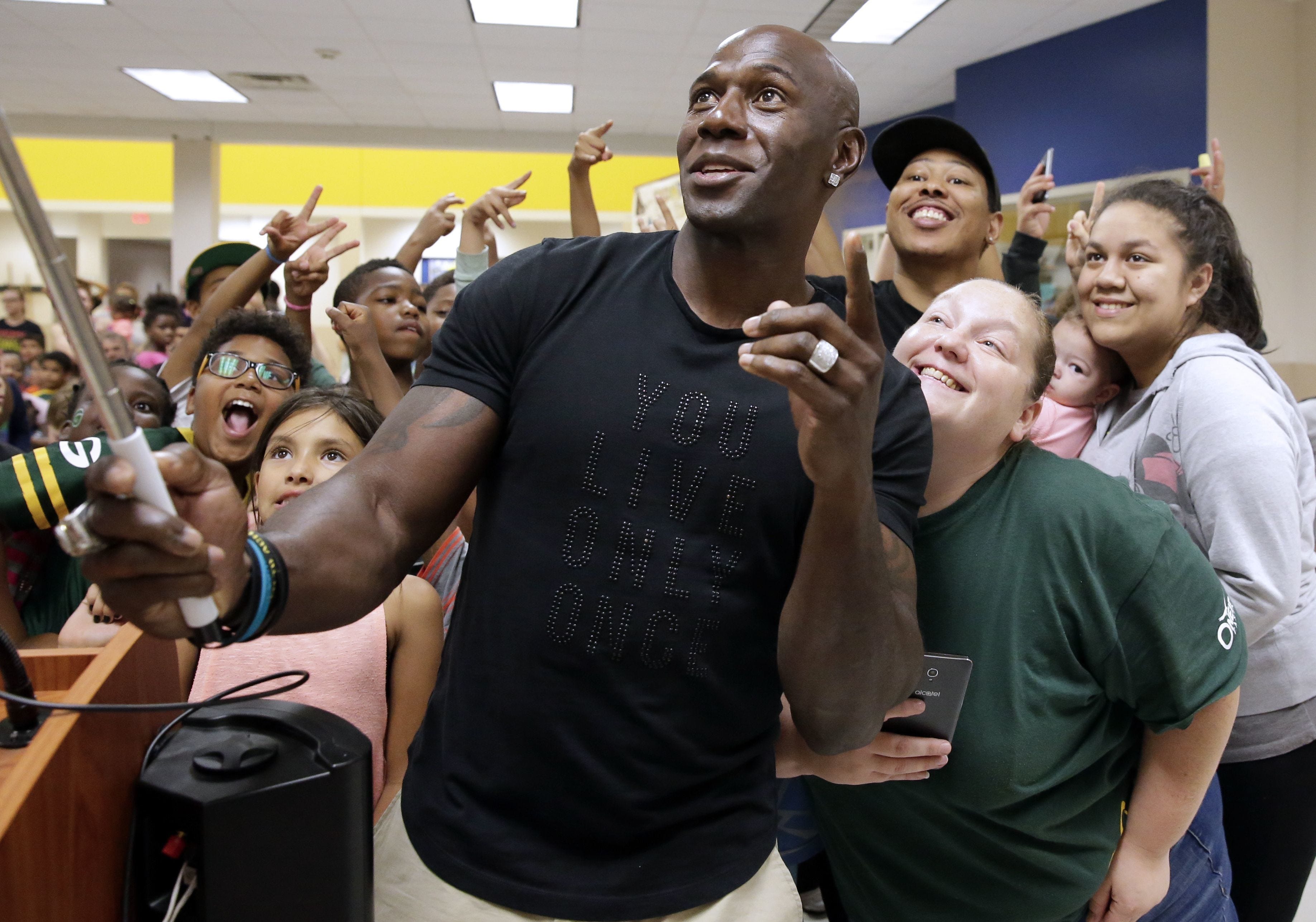 Donald Driver now an owner of Cousins Subs in Green Bay, Fox Valley