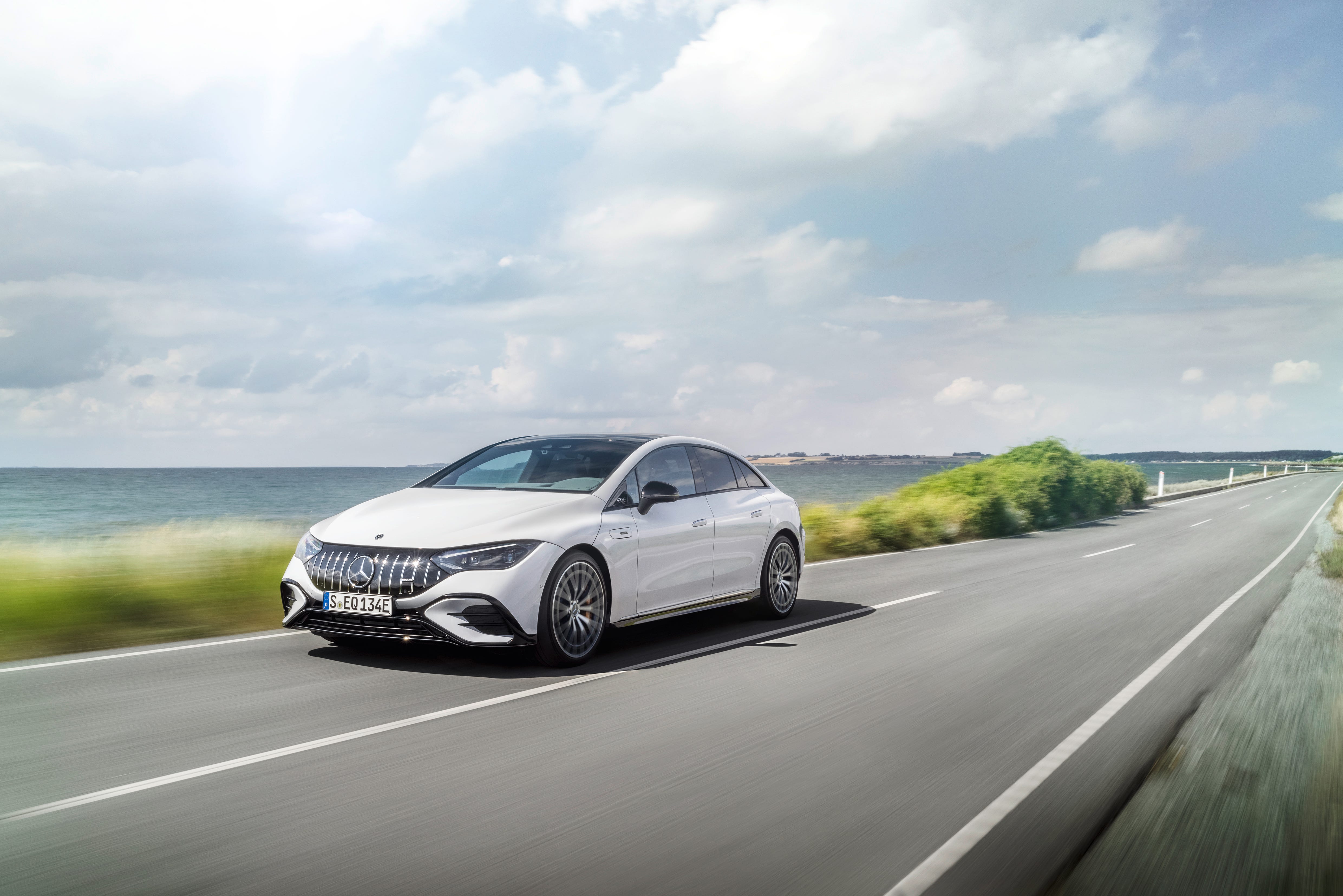 Auto review: The 2023 EQE is the Goldilocks of Mercedes-Benz’s EV line