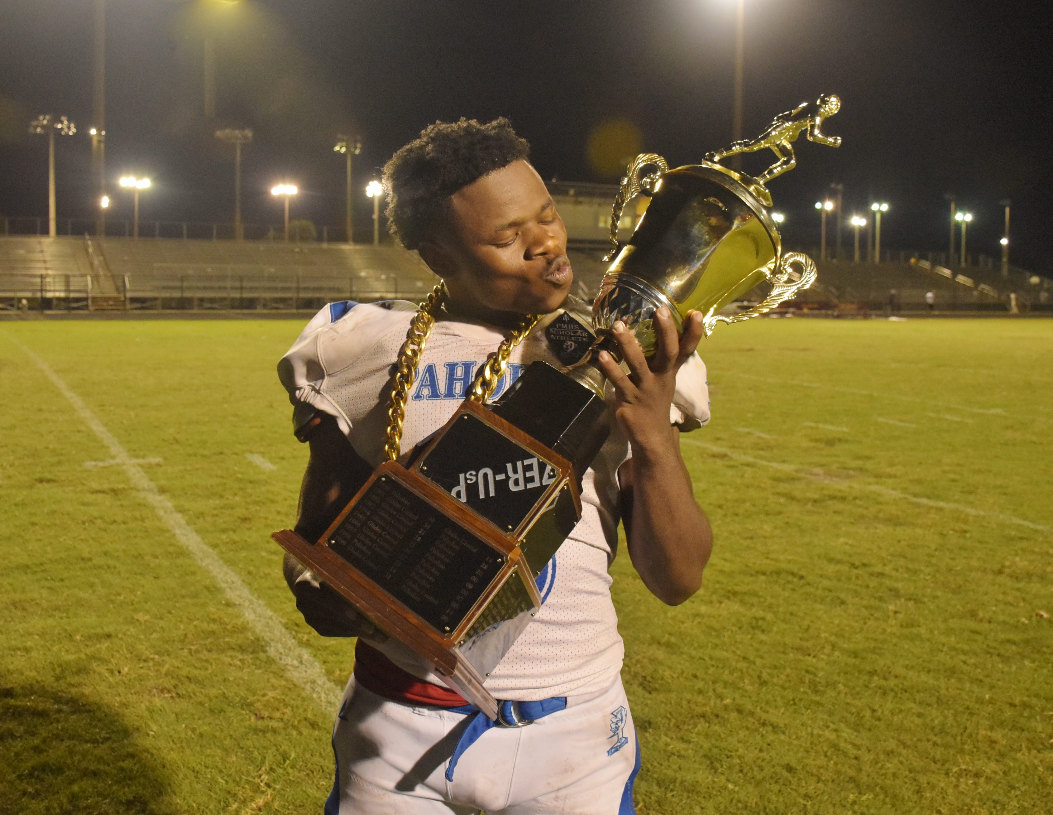 Muck Bowl: Pahokee football's seniors power win over Glades Central