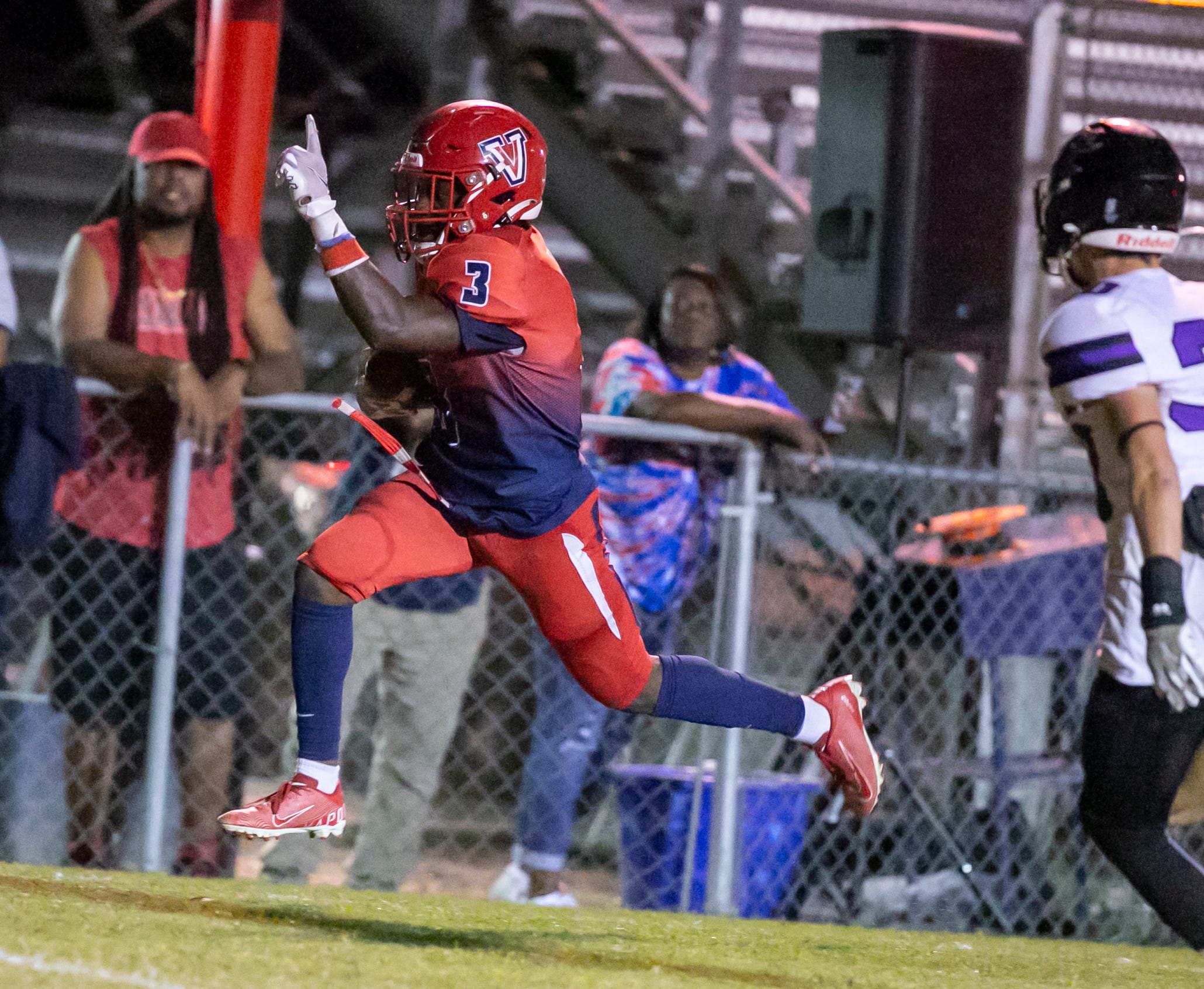 Vanguard Knights defeat River Ridge Royal Knights high school football