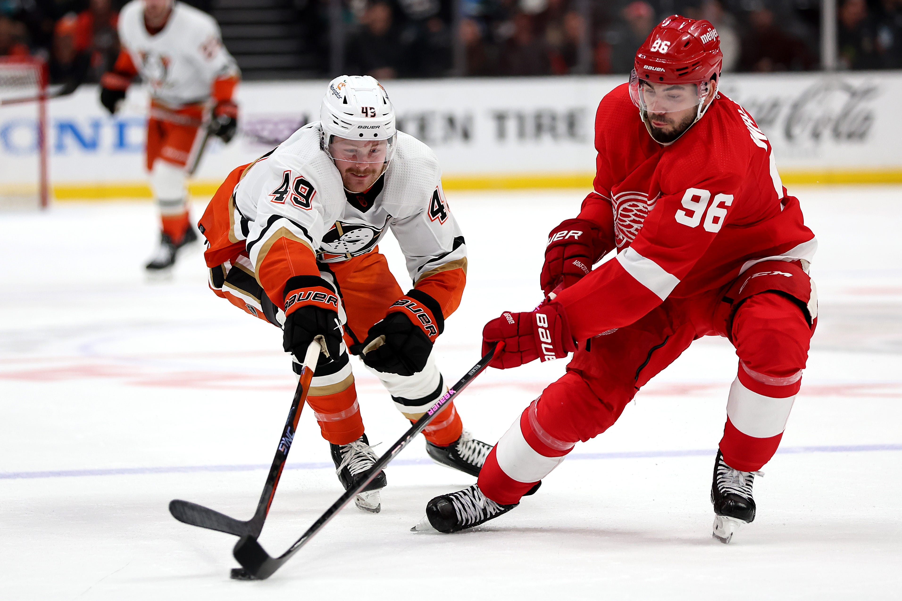 Detroit Red Wings' Jake Walman returns with popular new number