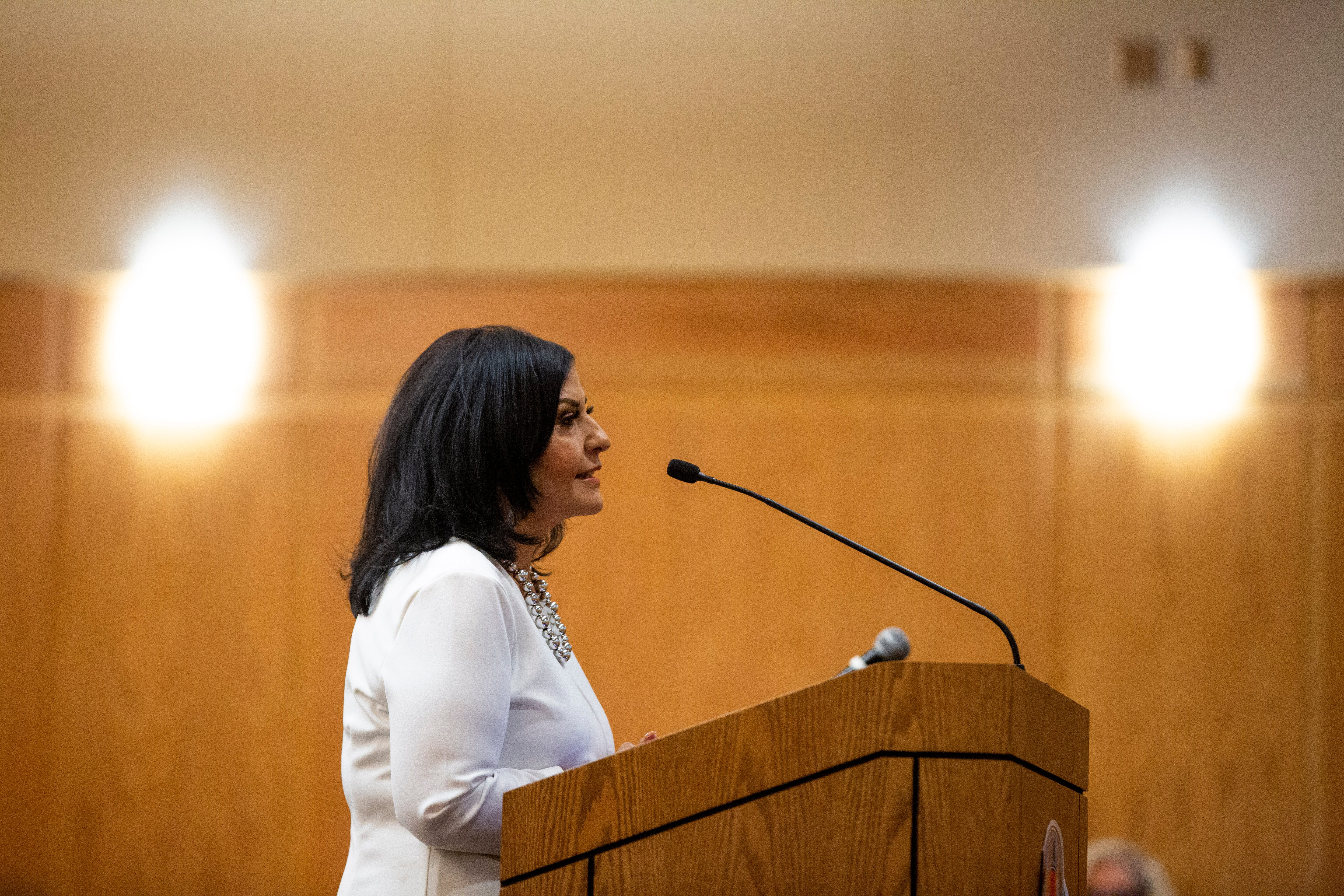 Doña Ana County Commission votes unanimously to certify 2022 election