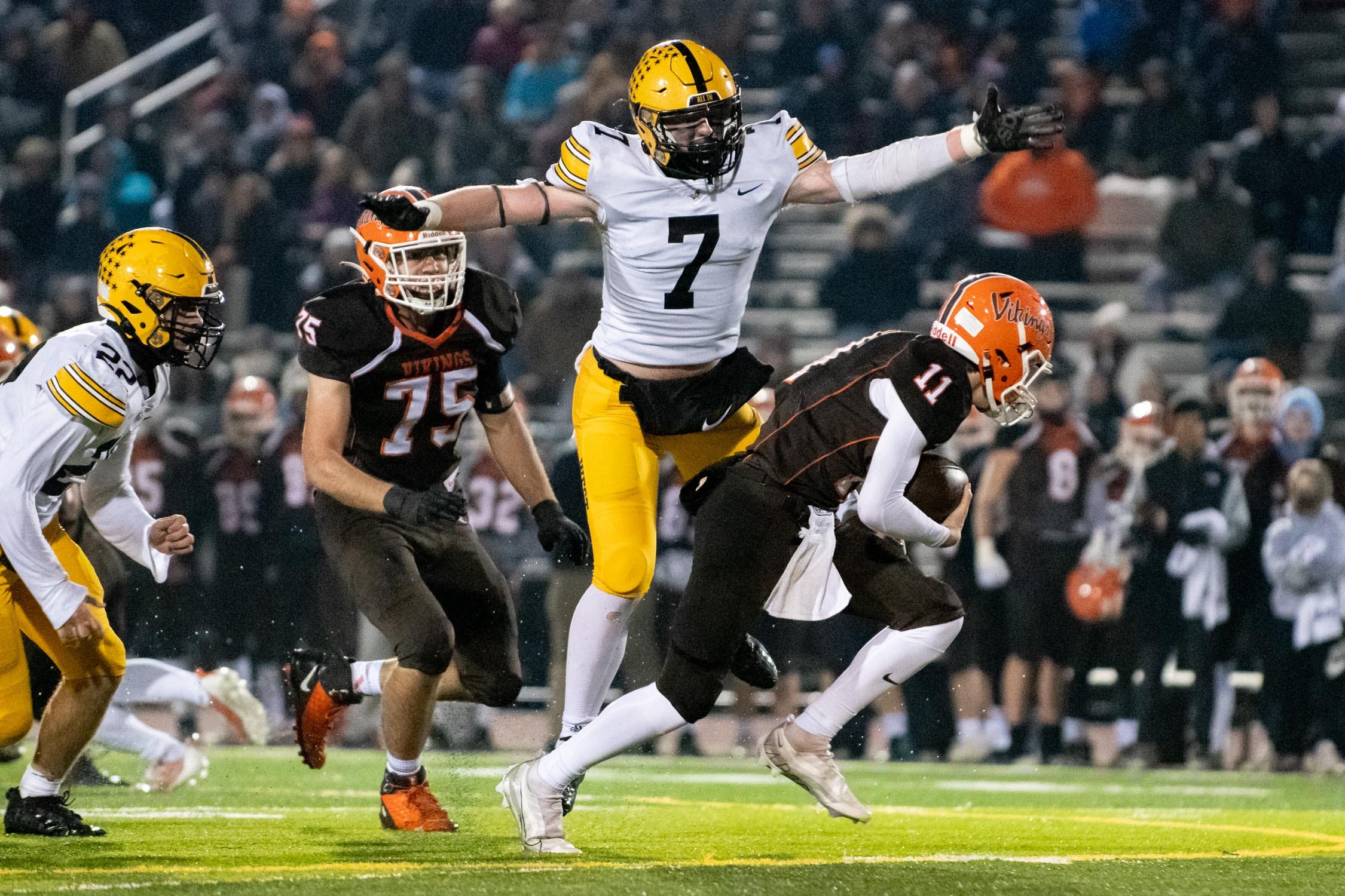 H.S. football: CB West continues run through districts with win in semis